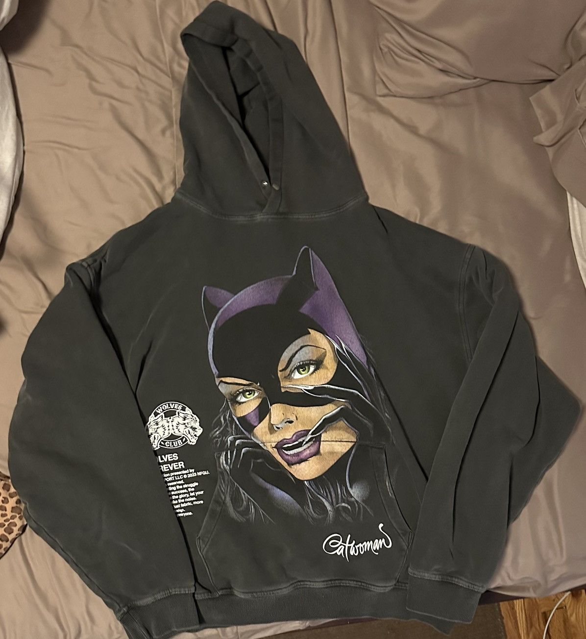 Batman Darc Sport Catwoman cropped hoodie size XL limited release | Grailed