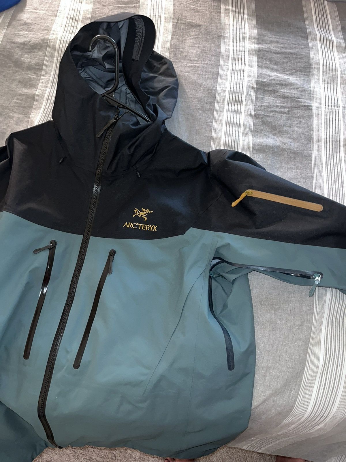 Arc'teryx Arc'teryx Alpha SV Dark Magic | Grailed