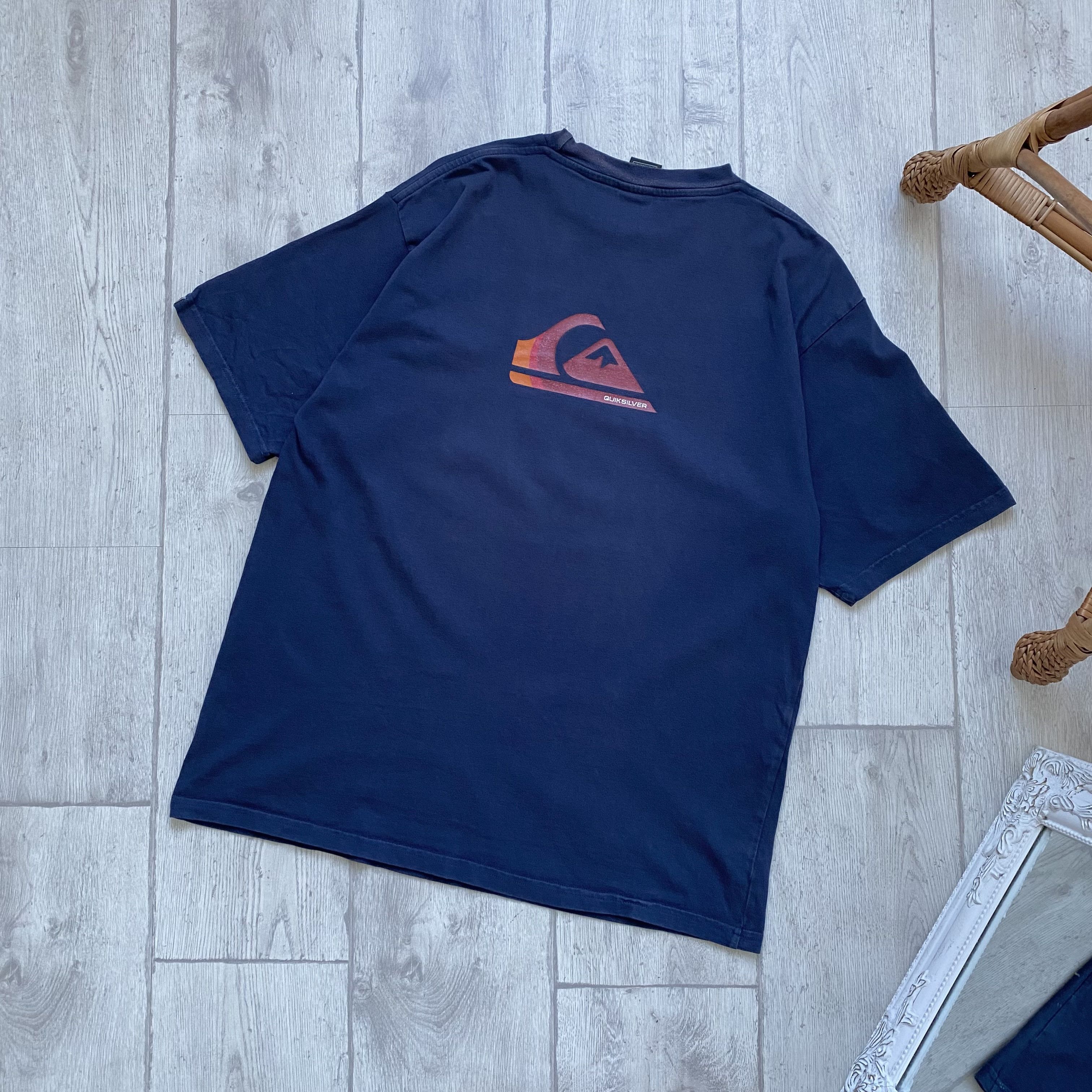 Quicksilver × Vintage 🏝Vintage Quicksilver 90s Sun Faded logo tee Y2K ...