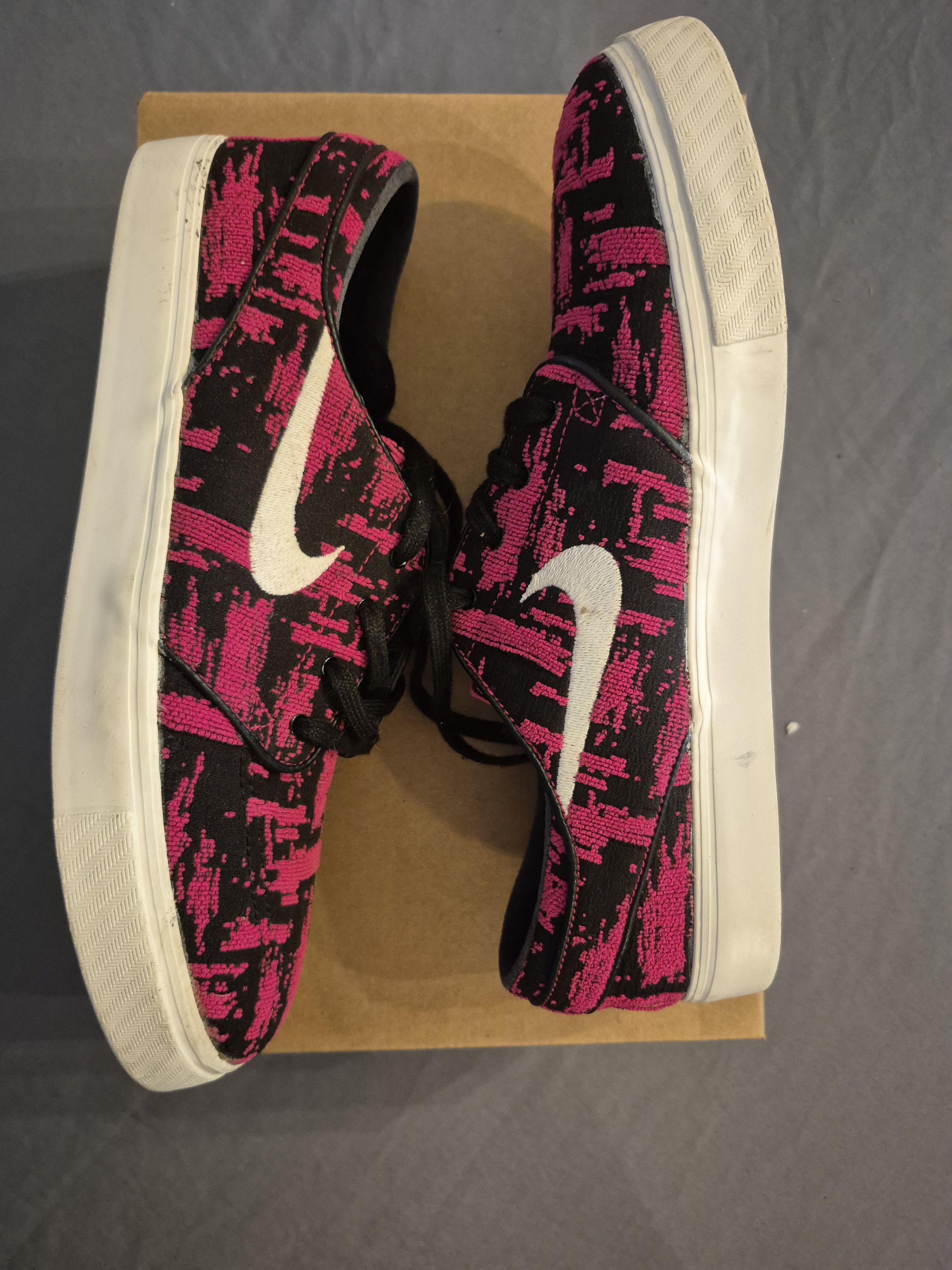 Nike Stefan Janoski Pink Tech Camo Size 10.5 | Grailed