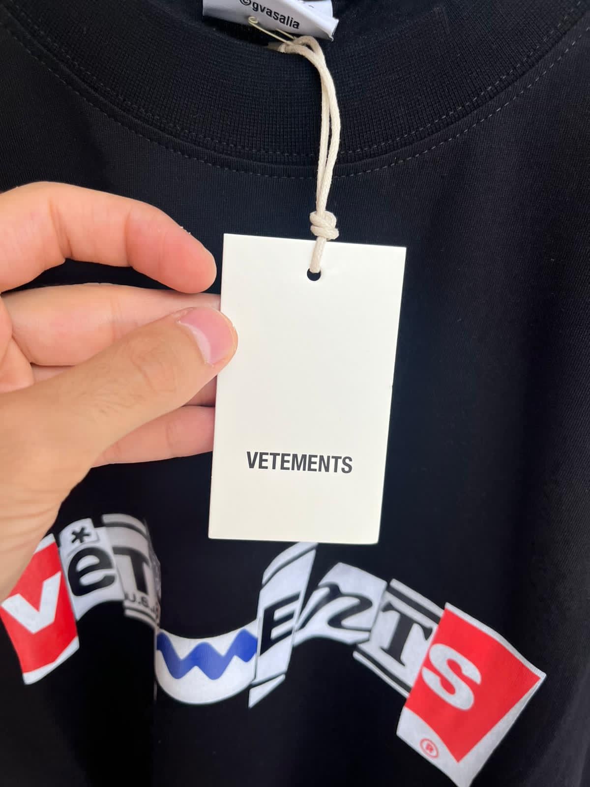 Vetements Mixed Logo T-Shirt SS in Black | Grailed