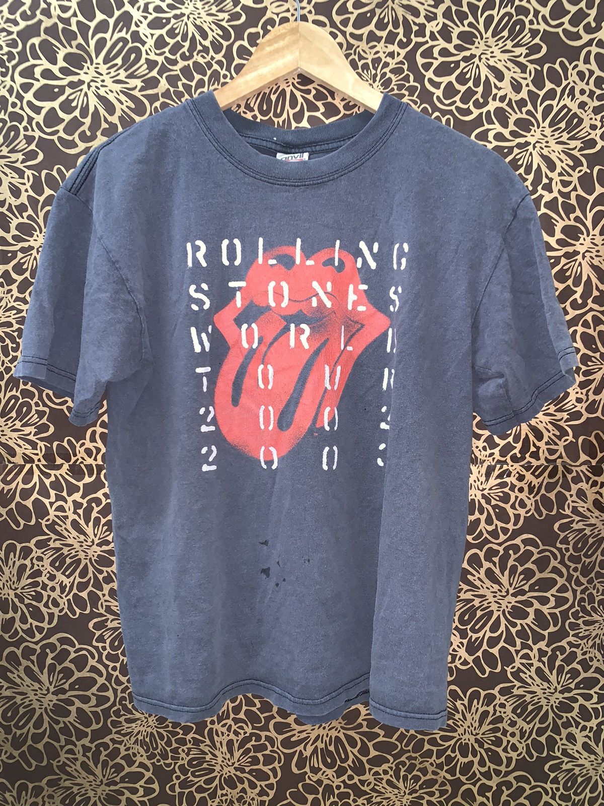Vintage VINTAGE ANVIL THE ROLLING STONES WORLD TOUR 2002/2003 | Grailed Vintage VINTAGE ANVIL THE ROLLING STONES WORLD TOUR 2002/2003 | Grailed