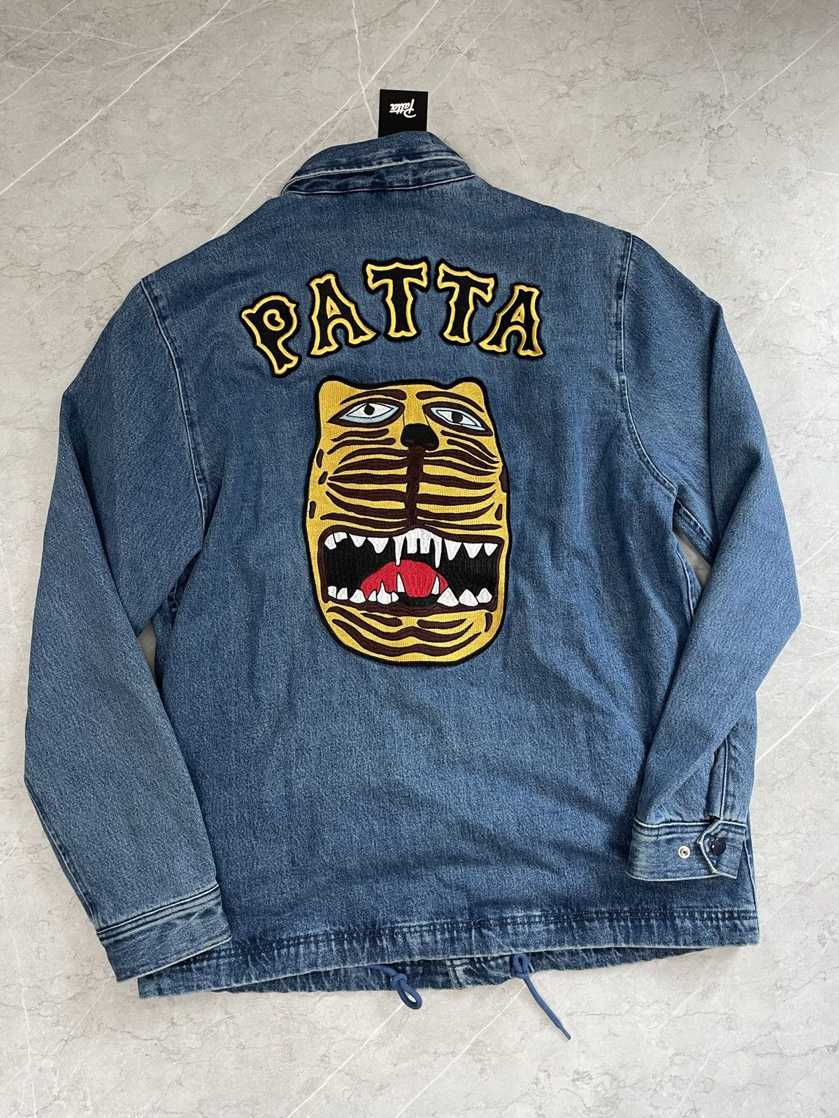 Patta tiger embroidered denim jacket L | Grailed
