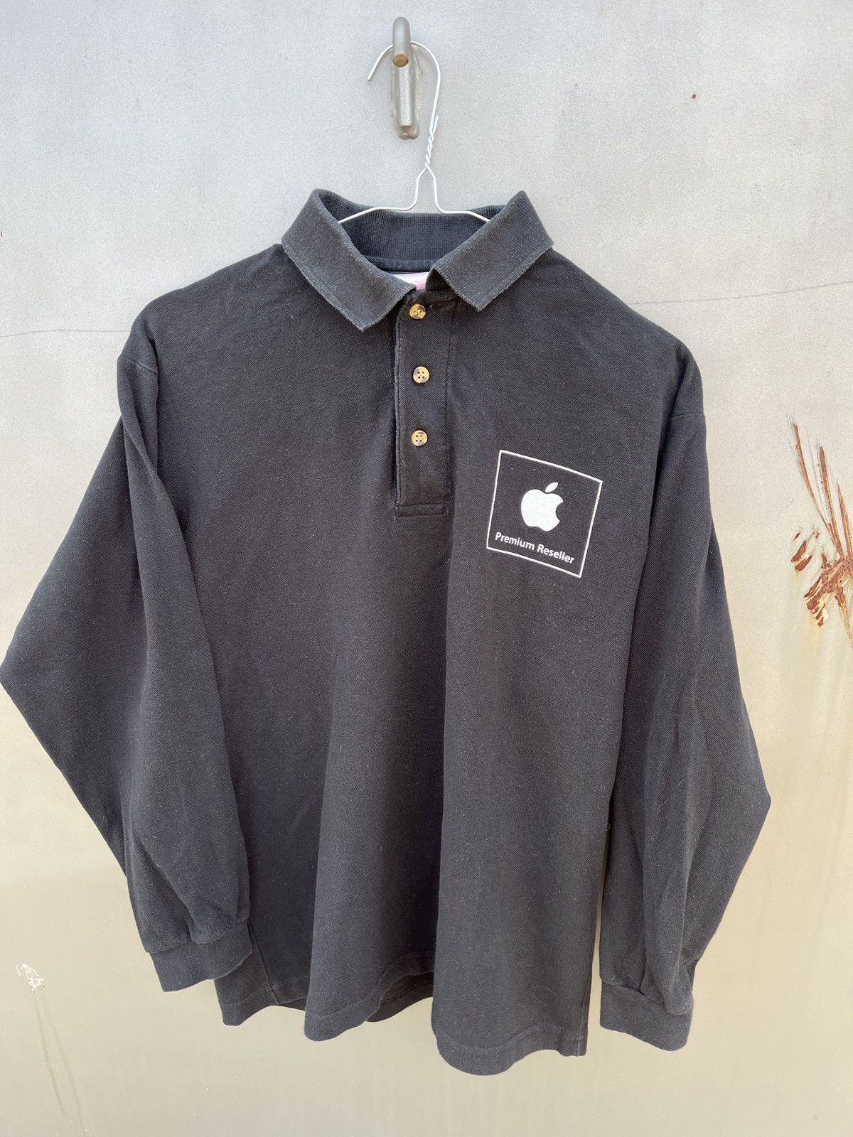 Apple × Vintage Y2K Apple Ipod Mac Longsleeve Polo Nice Design Black ...