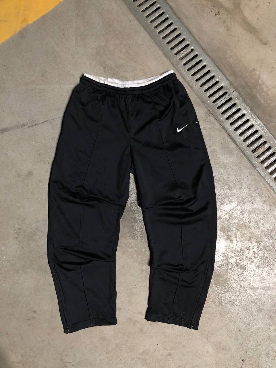 Nike × Streetwear × Vintage Vintage Nike Black Baggy Rap Drill Y2k ...