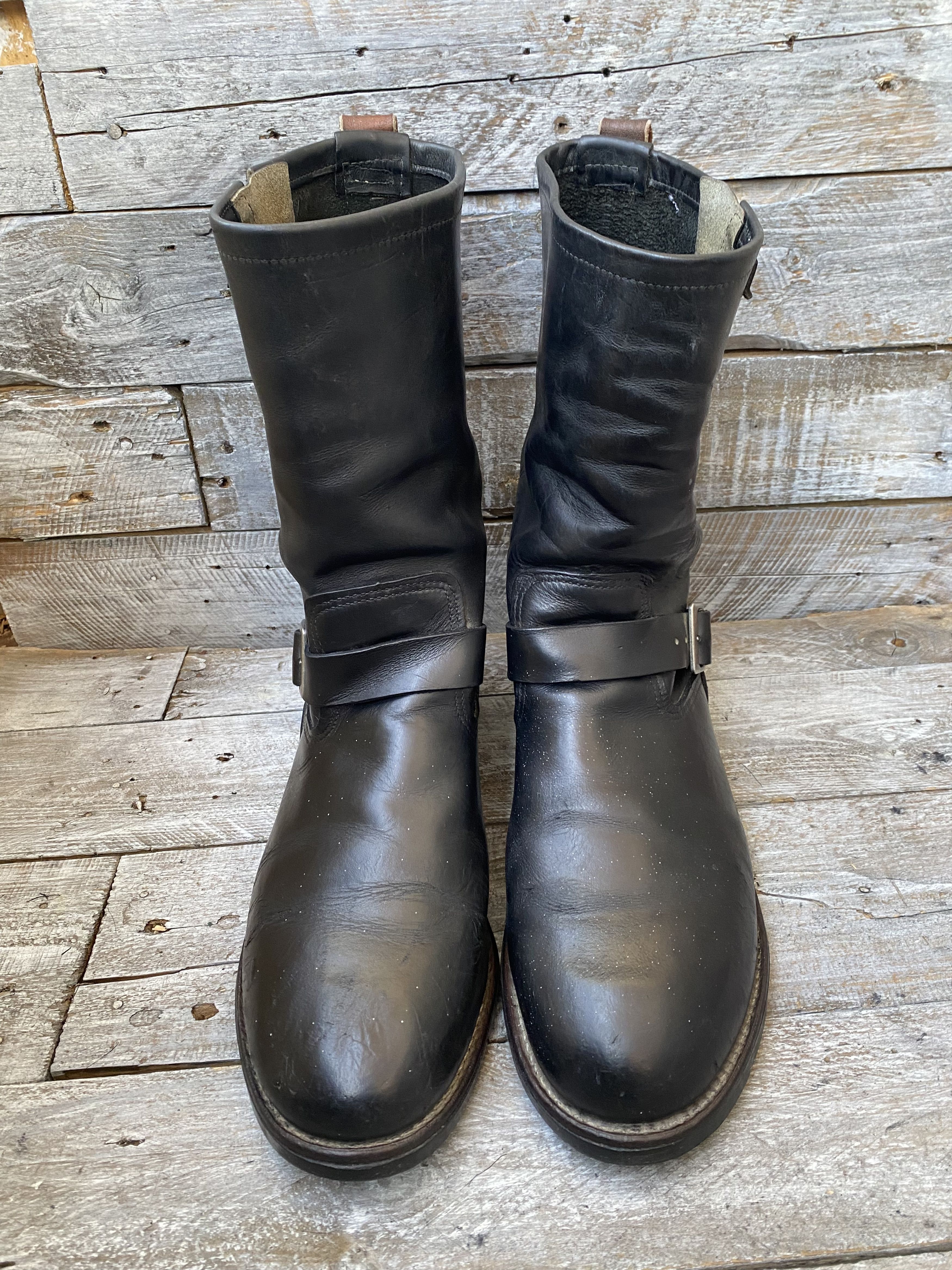 Red Wing Red wing engineer black leather work boots soft toe | Grailed