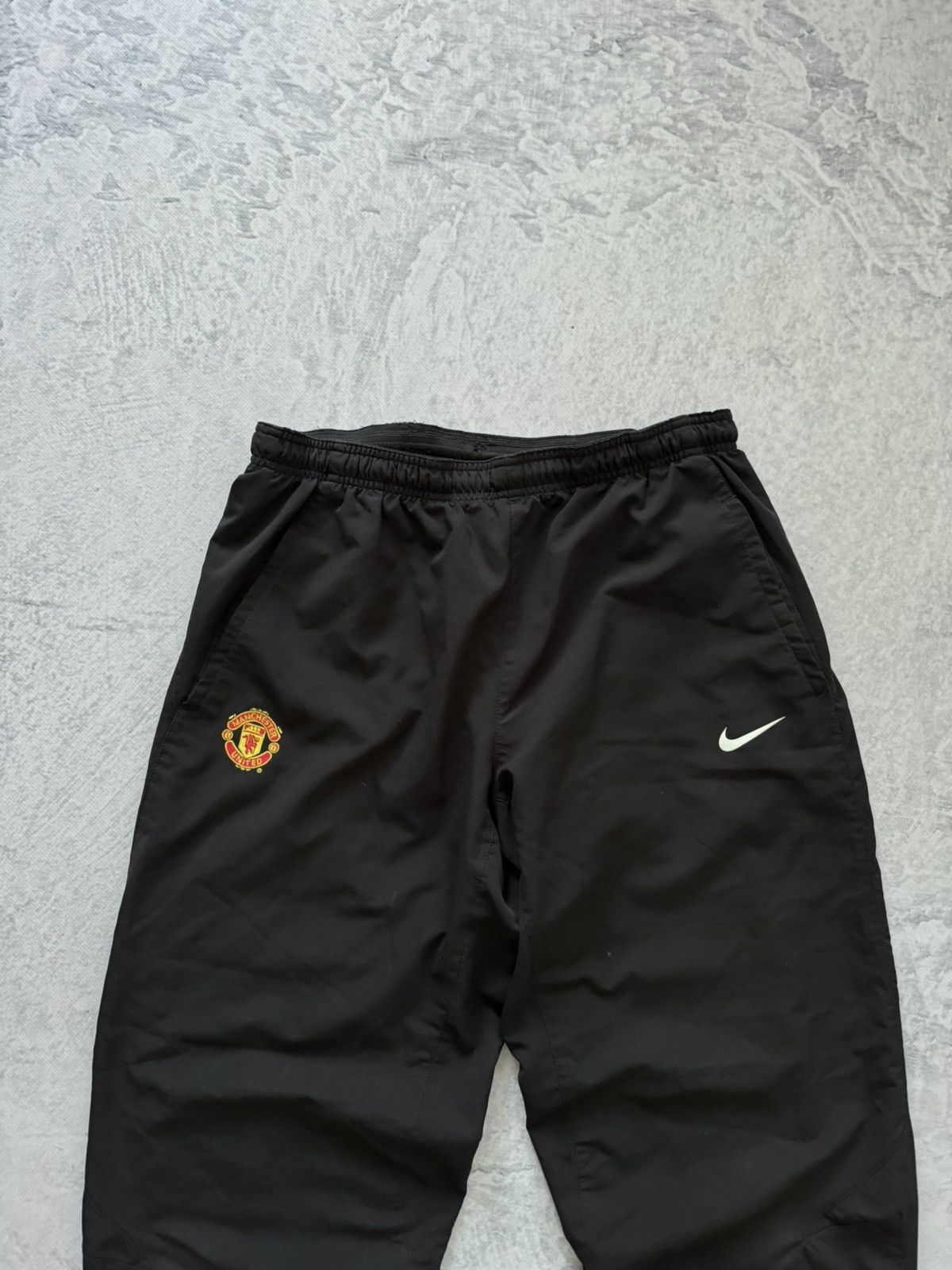 Nike 00s Nike Vintage Nylon Baggy Jogger Pants Manchester United | Grailed