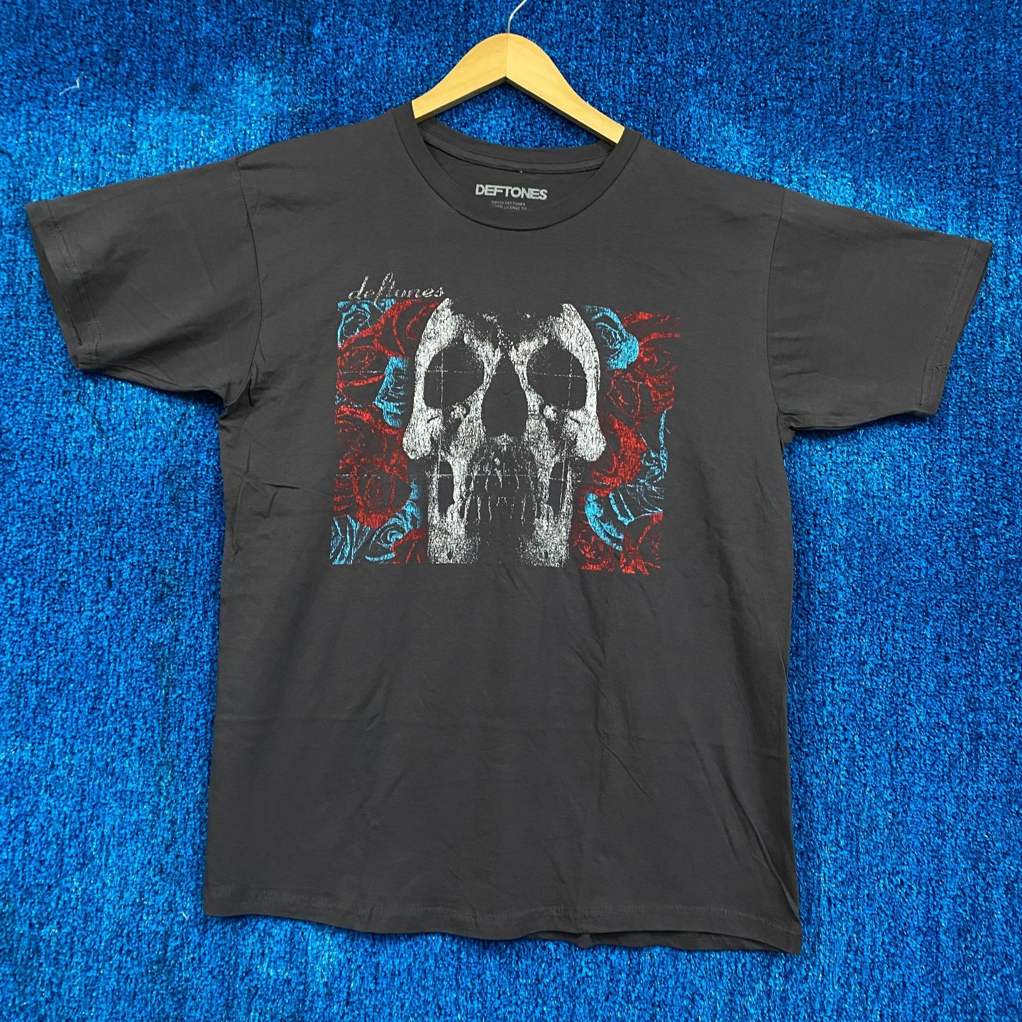 Streetwear Deftones Self-Titled Album Blue & Red Roses Rock Tee XL ...
