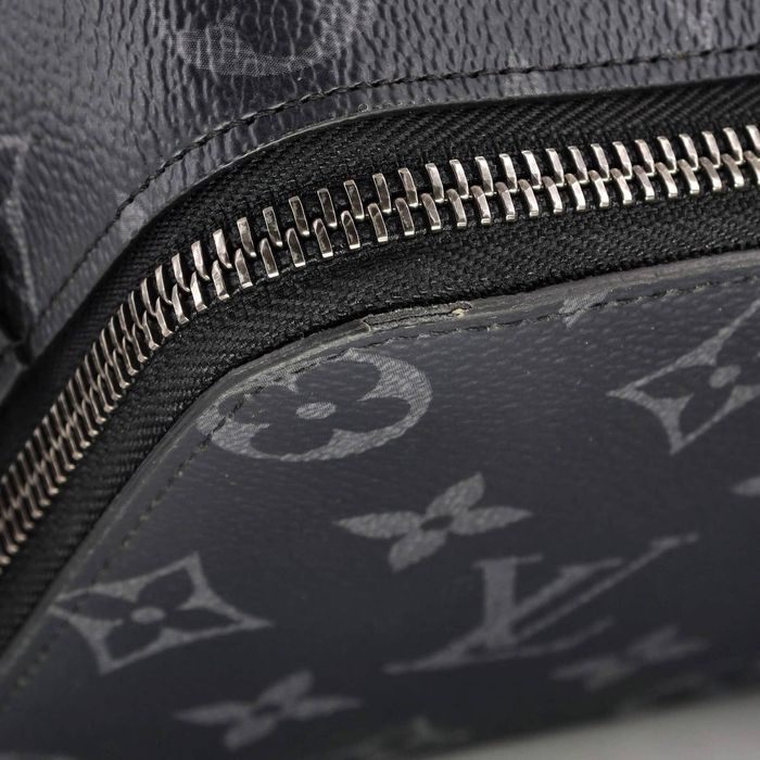 Louis Vuitton Alpha Wearable Wallet Monogram Eclipse Canvas | Grailed