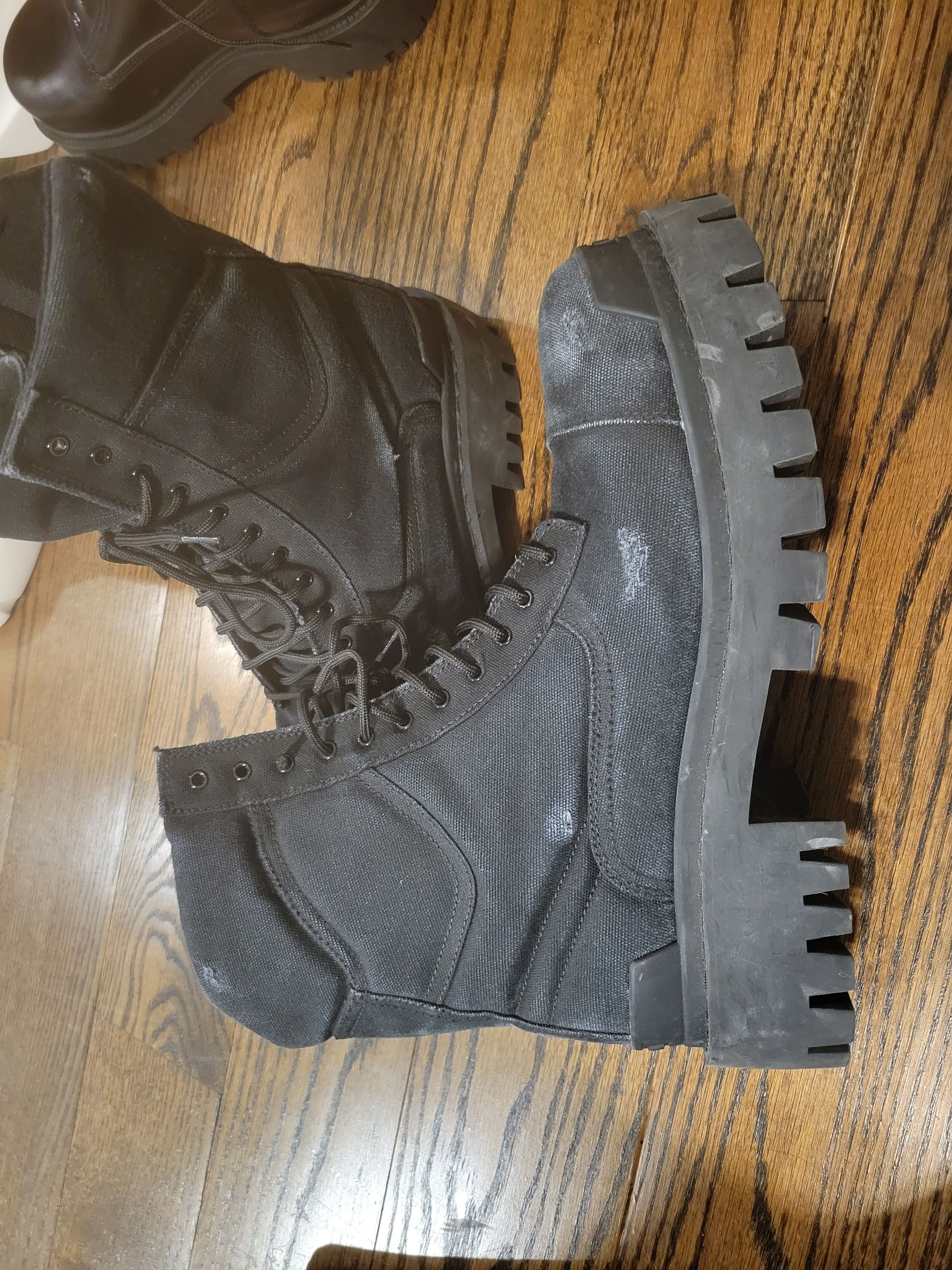 Balenciaga Balenciaga Combat Strike Boot Black Canvas Distressed 43 | Grailed
