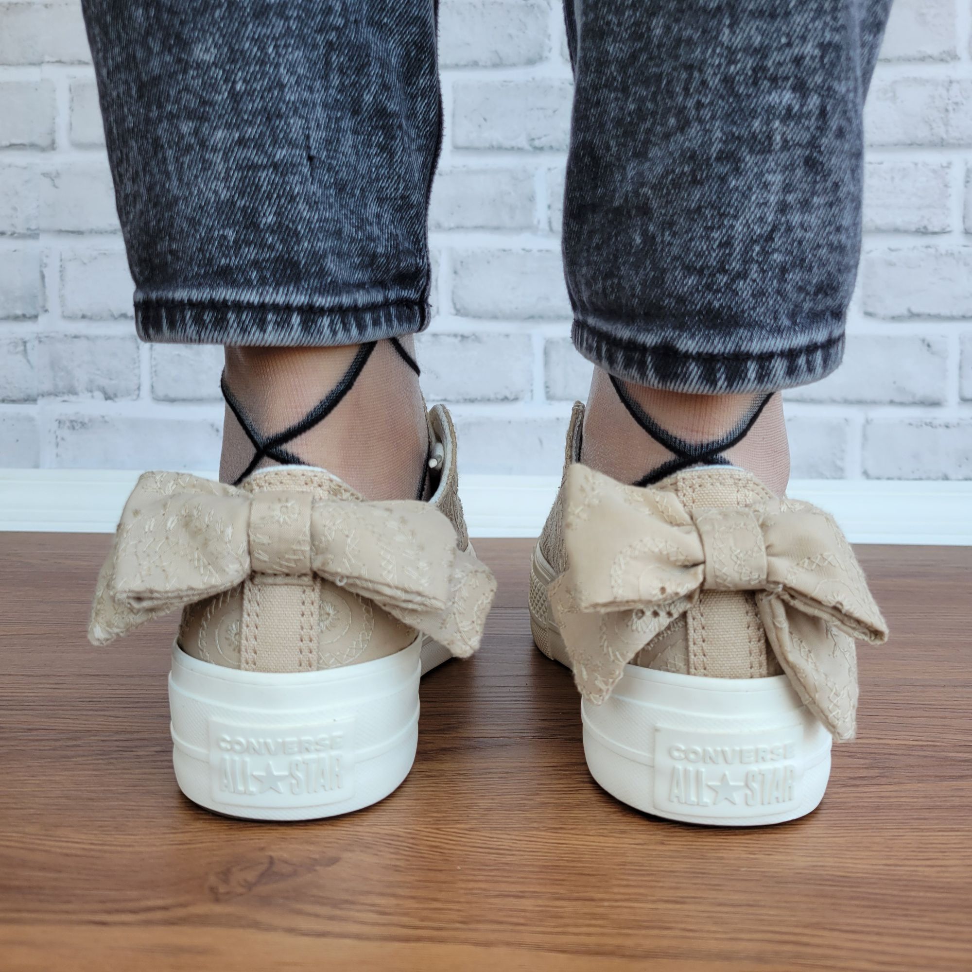 Converse ️Converse Chuck Taylor All Star Lift Bow 8 Women's Shoes Em ...