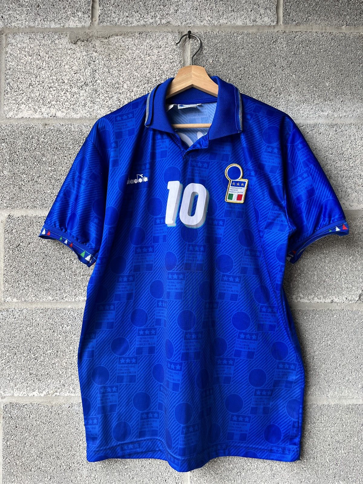 Diadora × Streetwear × Vintage Vintage Diadora Italy National Team ...