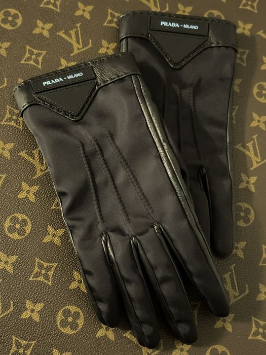 Prada PRADA MILANO BLACK LEATHER GLOVE | Grailed