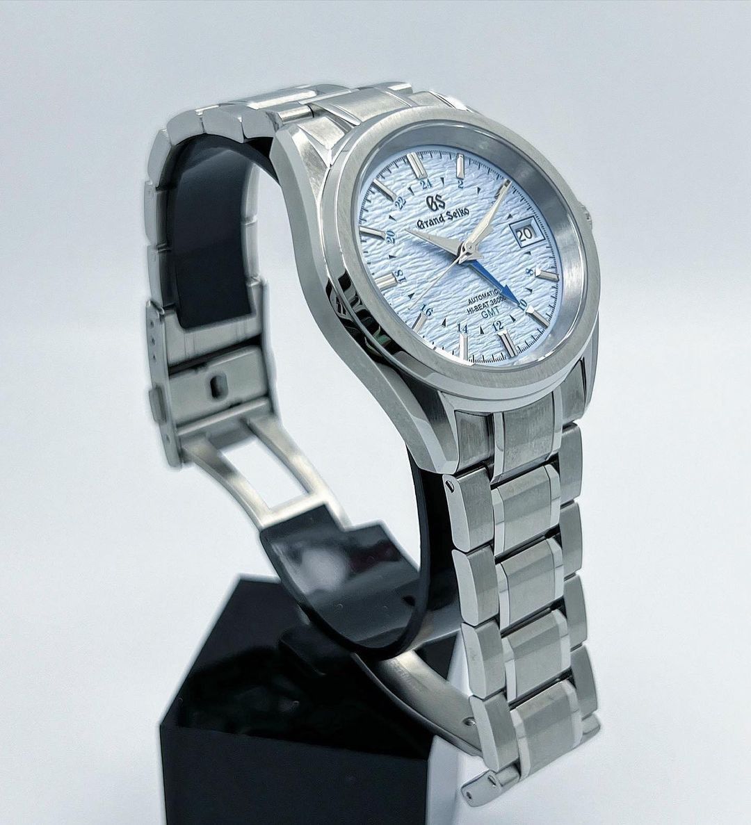 Custom Seiko GS GMT Light Blue Custom 38mm | Grailed