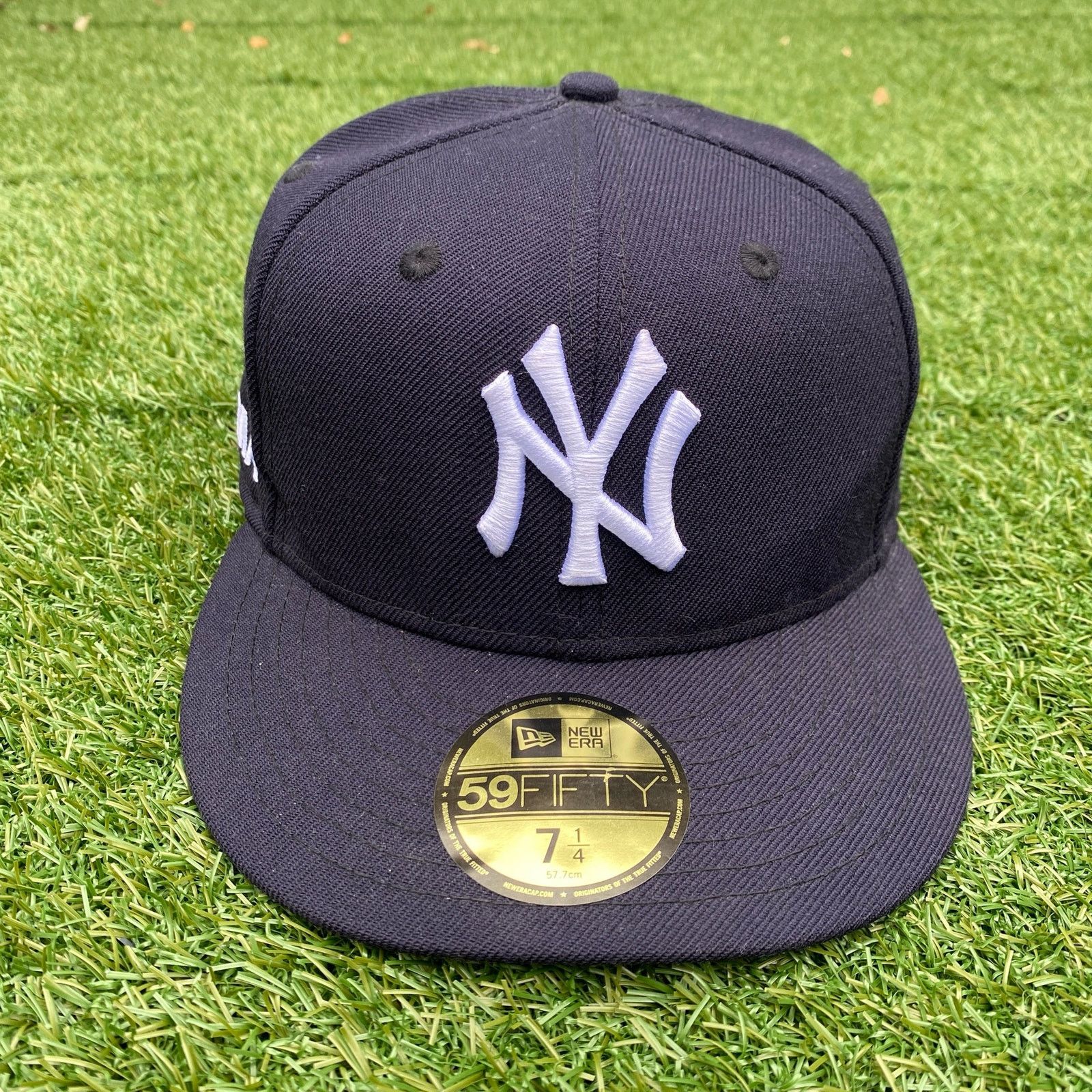 Moma × New Era MoMA x New Era New York Yankees Fitted Hat | Grailed