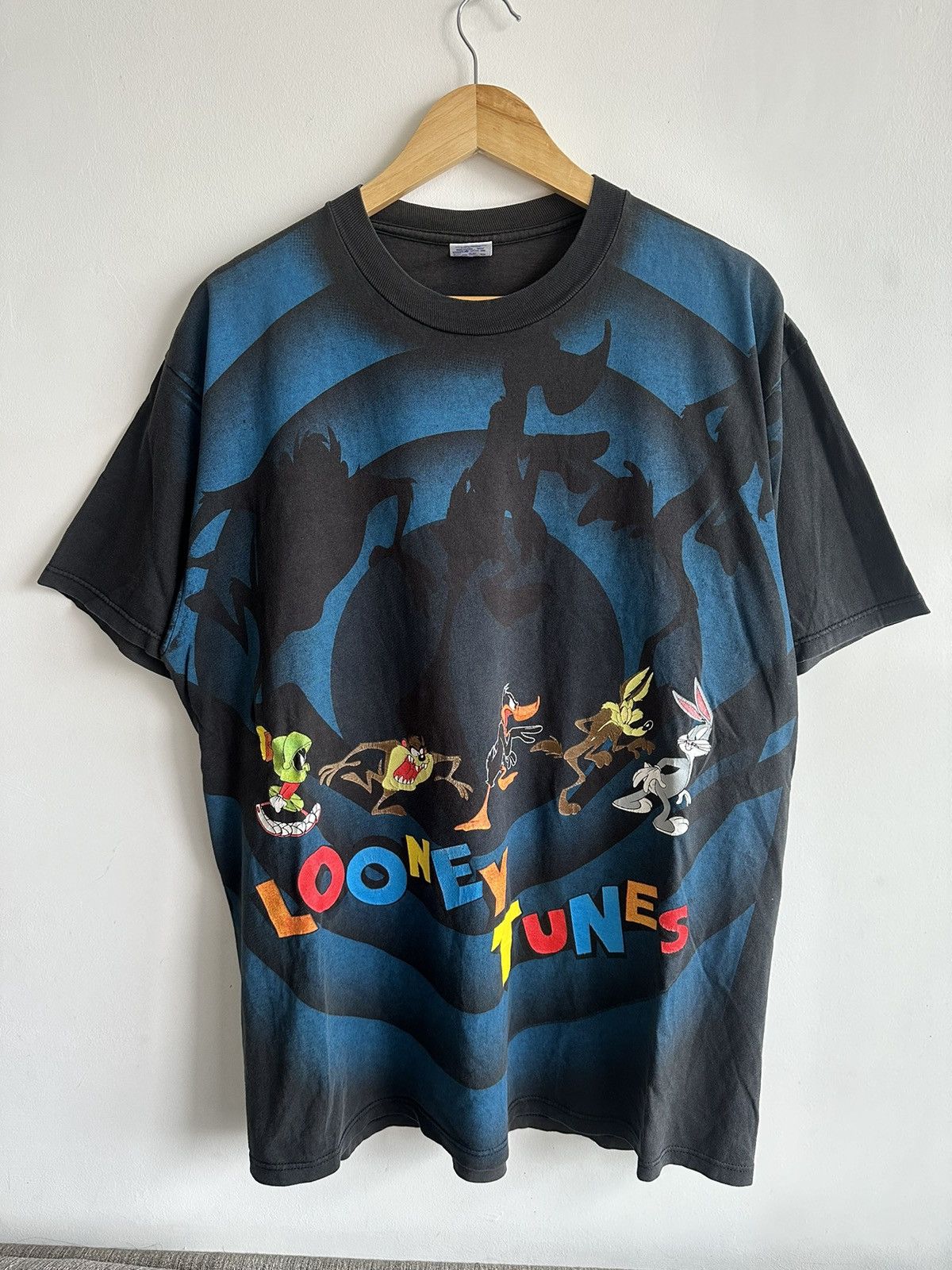 Print All Over Me × Vintage × Warner Bros Vintage 90’s Looney Tunes ...