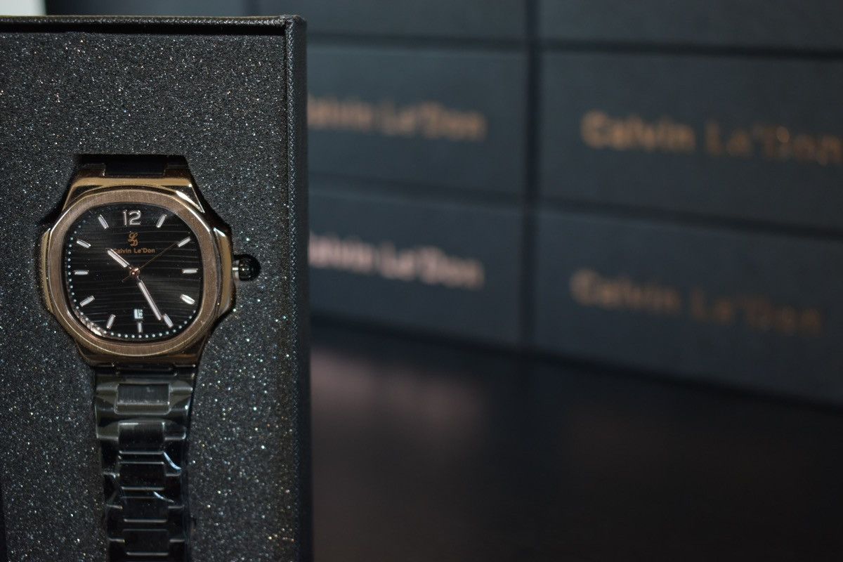Luxury Calvin Le’Don Plouton 39MM Rare | Grailed