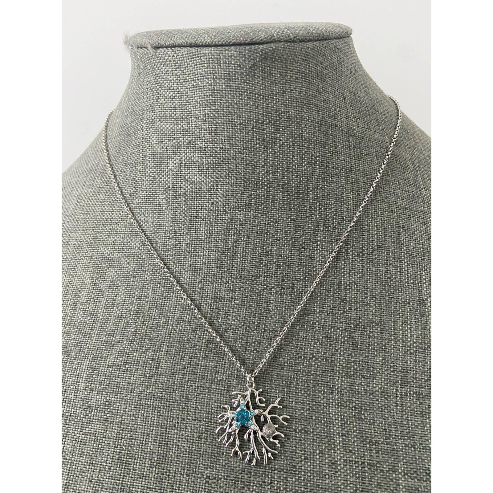 Generic Rare Vantel Pearls Coral Dive Necklace | Grailed