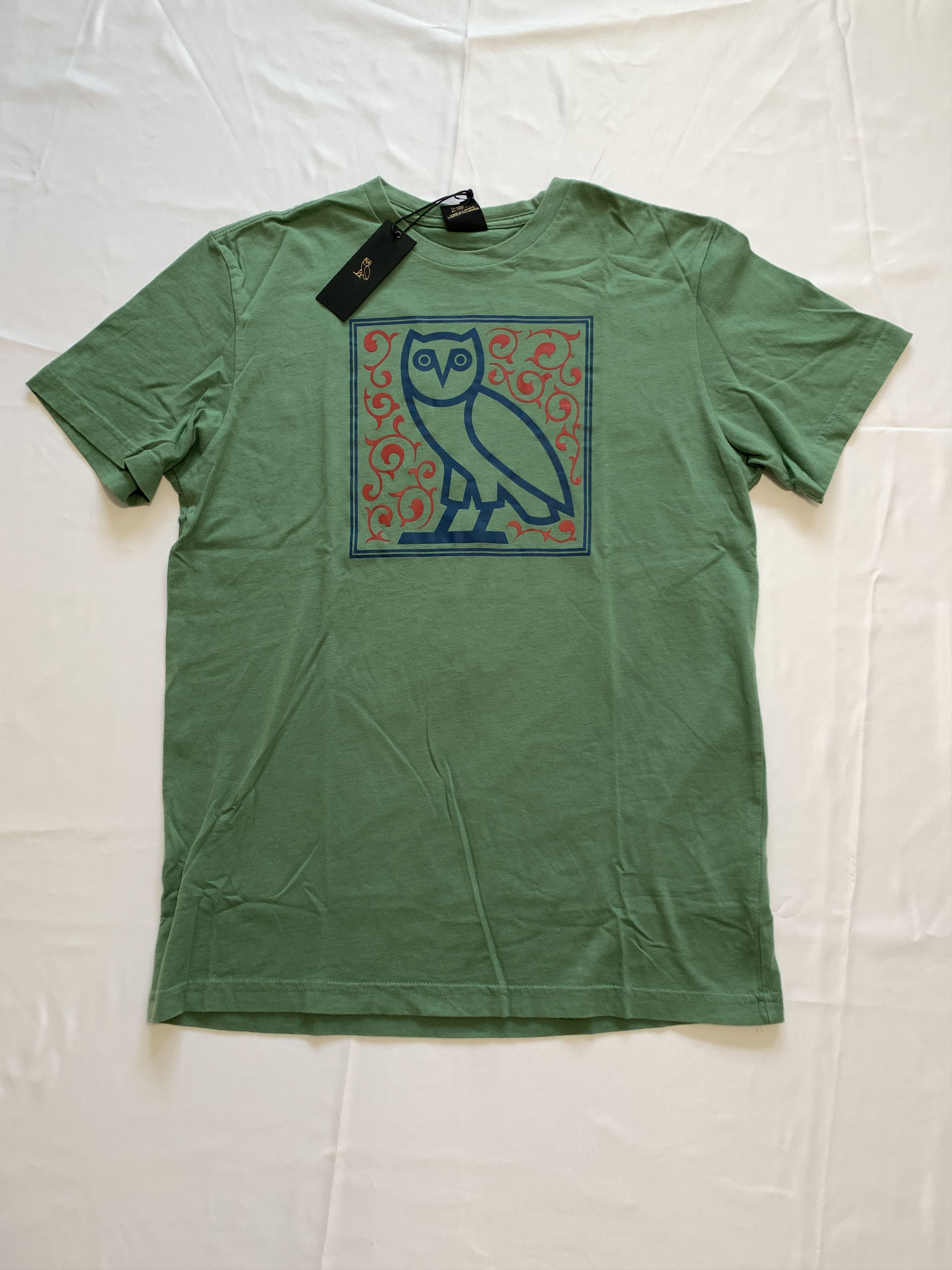 Octobers Very Own OVO Family Arabic Calligraphy Owl T-shirt Green | Grailed