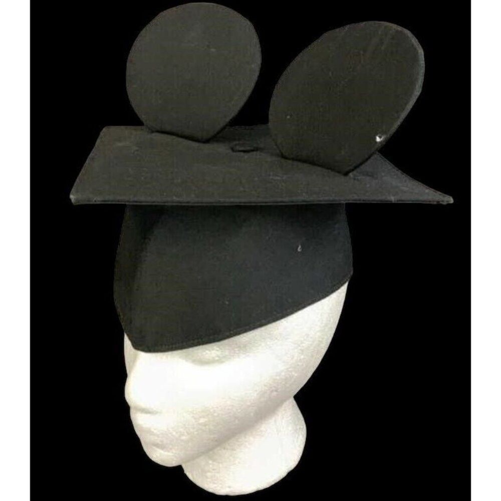 Disney × Mickey Mouse × Vintage 2000 Disney Mickey Mouse Graduation Cap ...