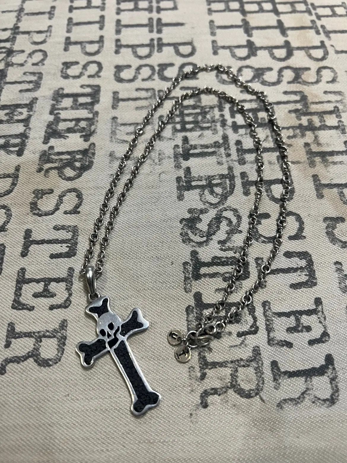 Undercover UNDERCOVER 06SS skull cross chain | Grailed