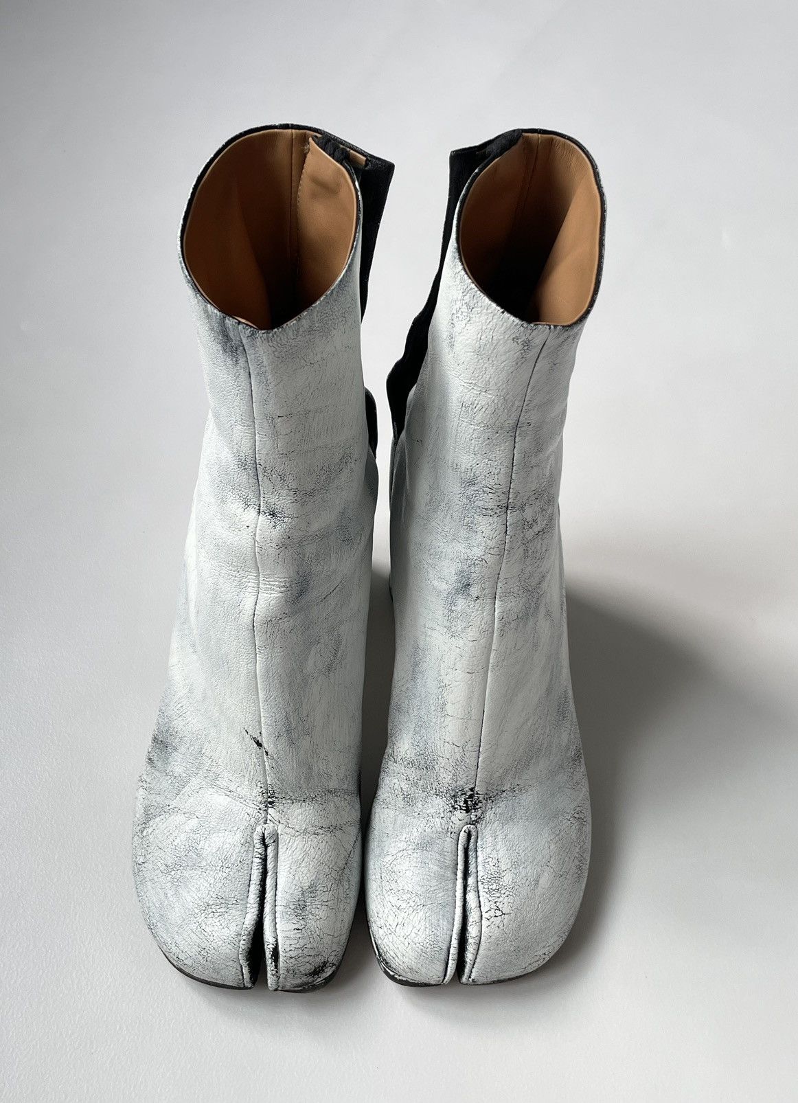 Maison Margiela White Painted Leather Tabi Boots | Grailed