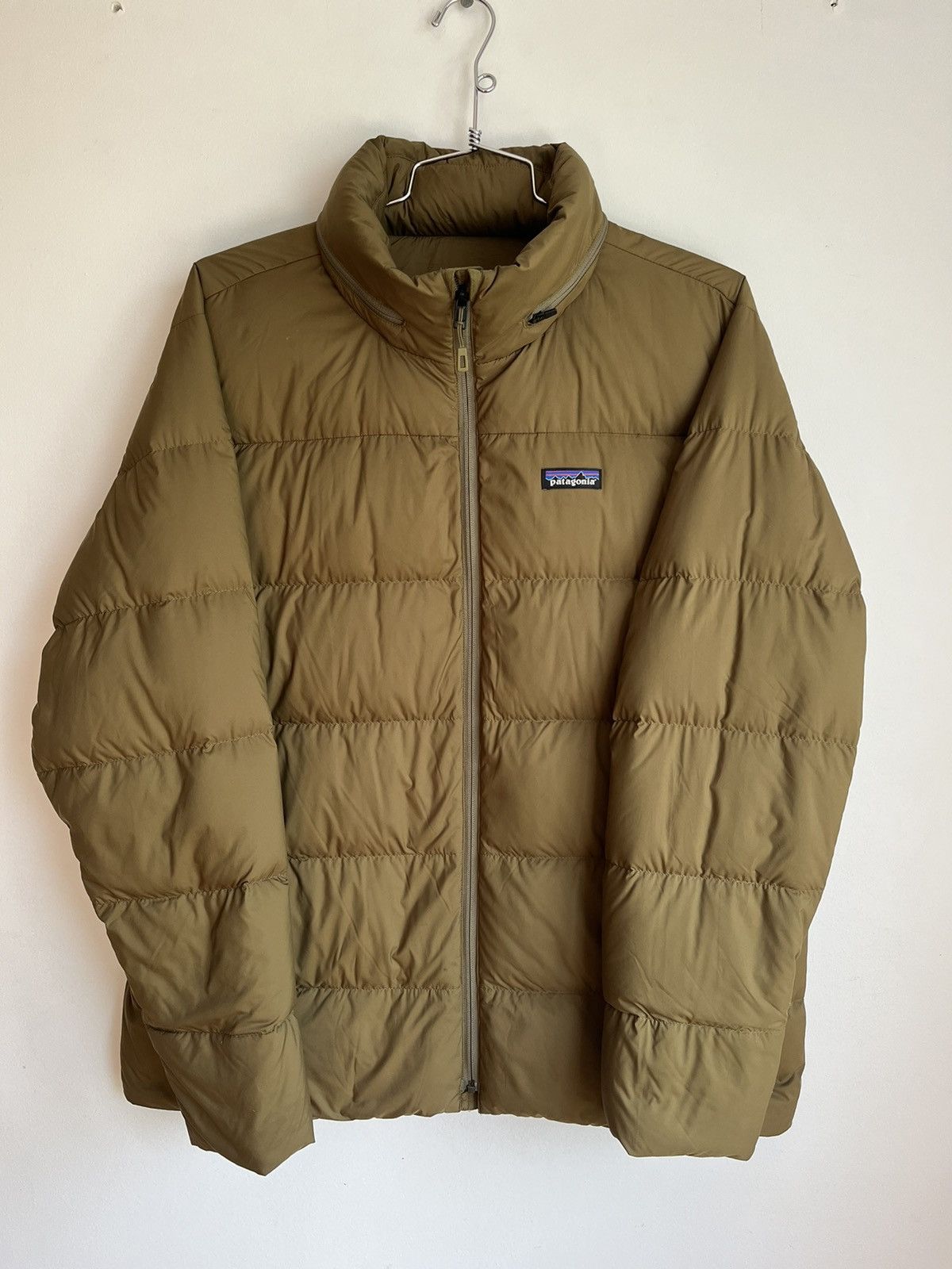 Patagonia Patagonia down puffer jacket Army green with hood | Grailed