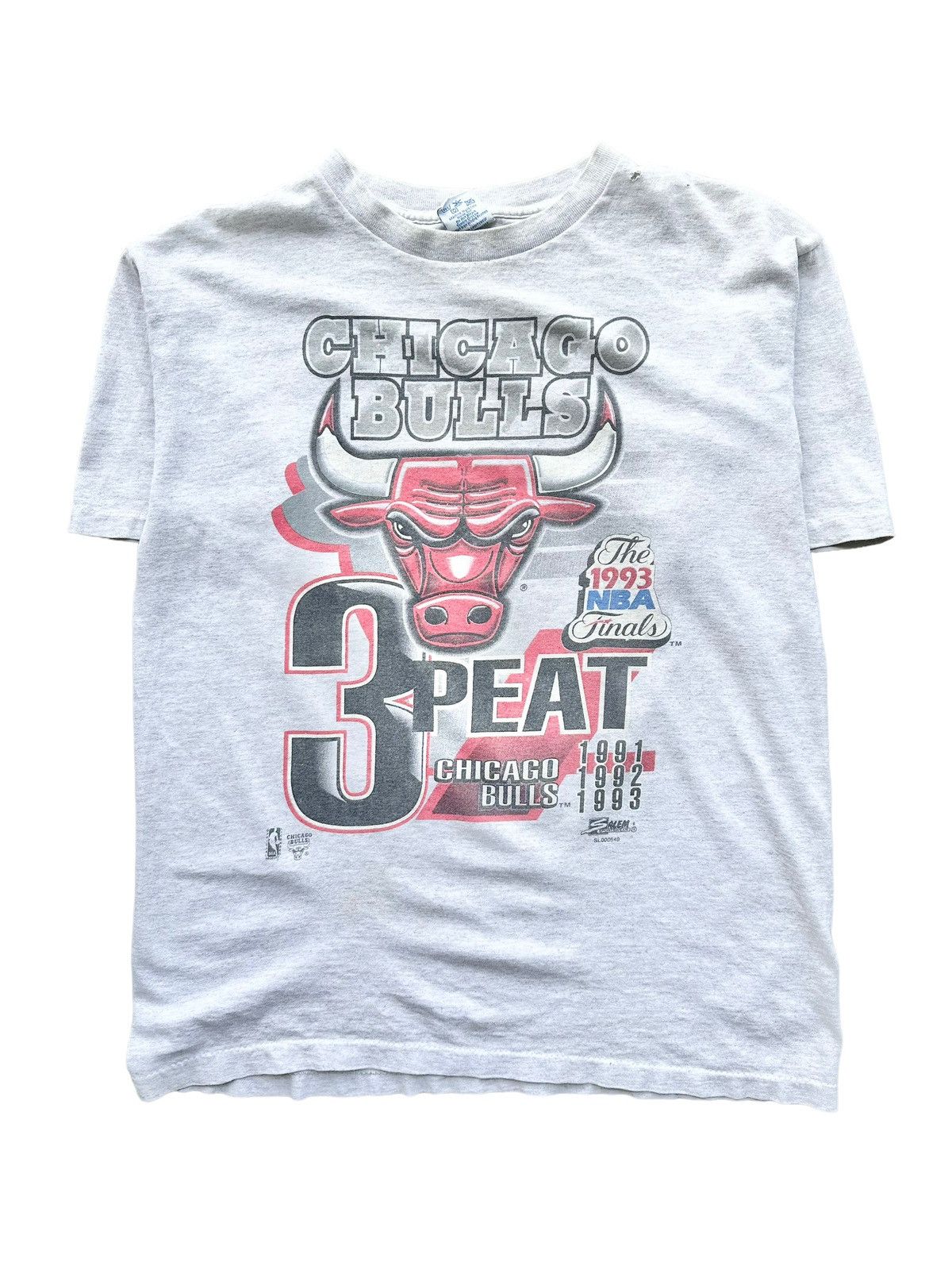 Vintage Vintage 90’s NFL Chicago Bulls T-Shirt | Grailed