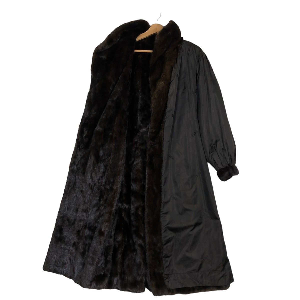 Chloe × Luxury × Mink Fur Coat 🔥RICH BLACK - MINK FUR STRIPED LONG ...