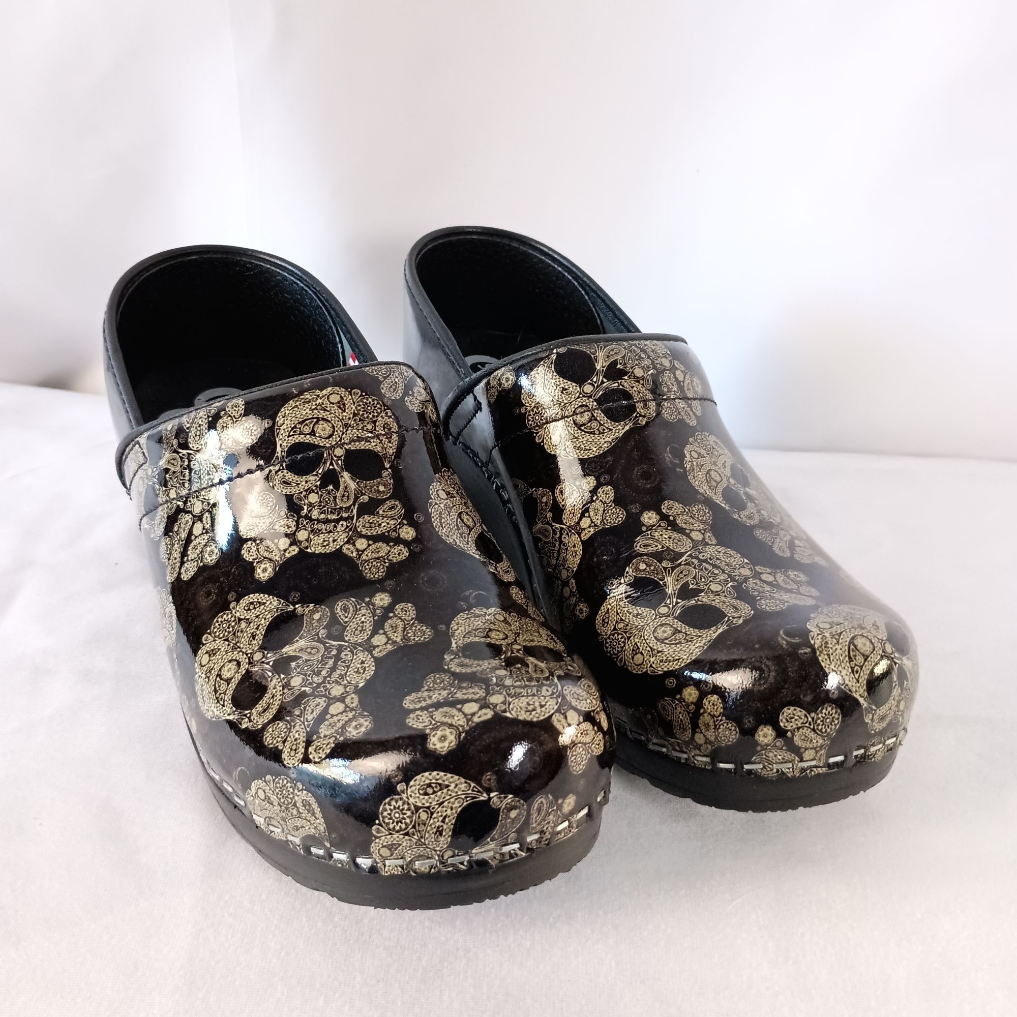 Other Sanita Rebel Clog Black Patent Skull Nurse Shoes Women 39 NE ...