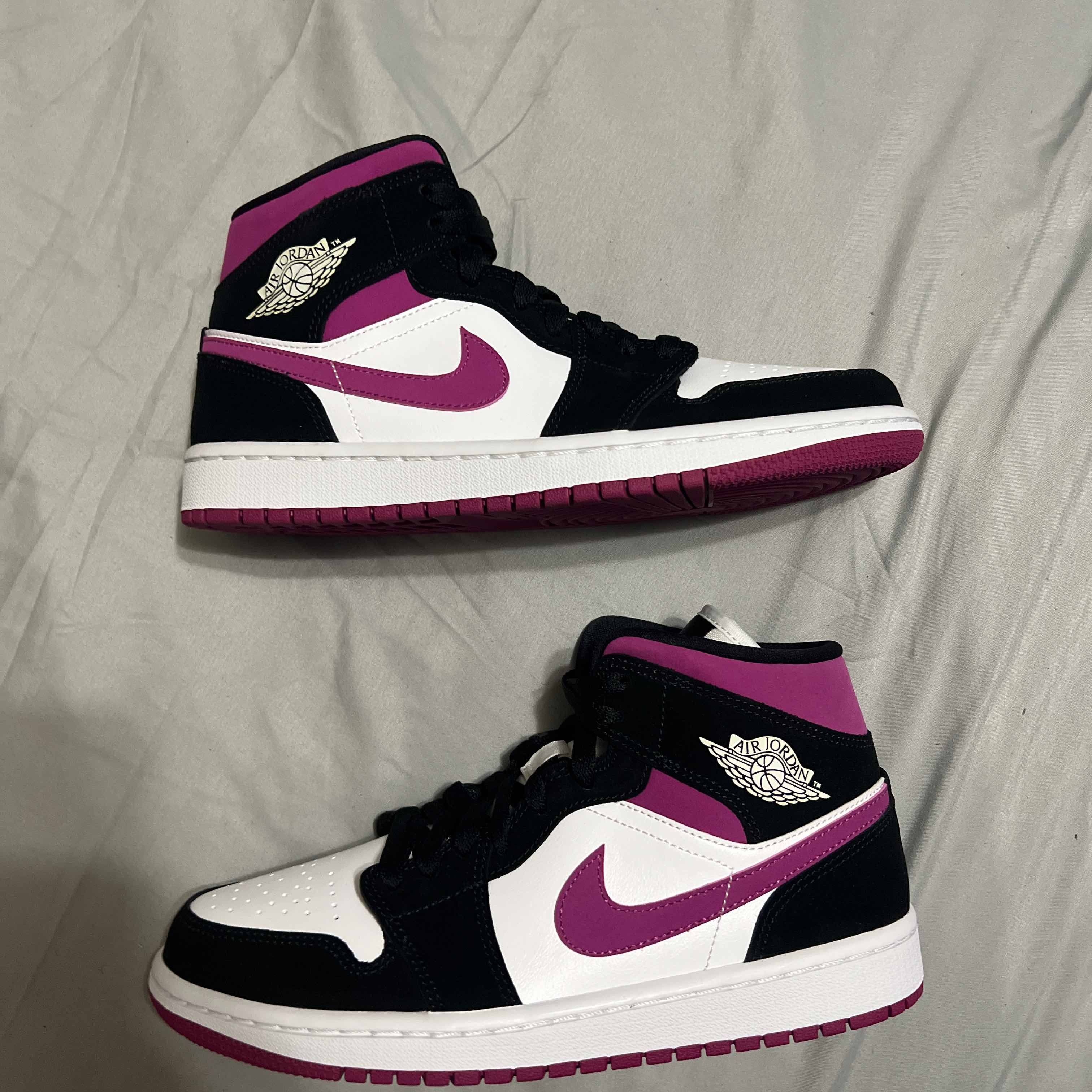 Jordan Brand Wmns Air Jordan 1 Mid Cactus Flower | Grailed