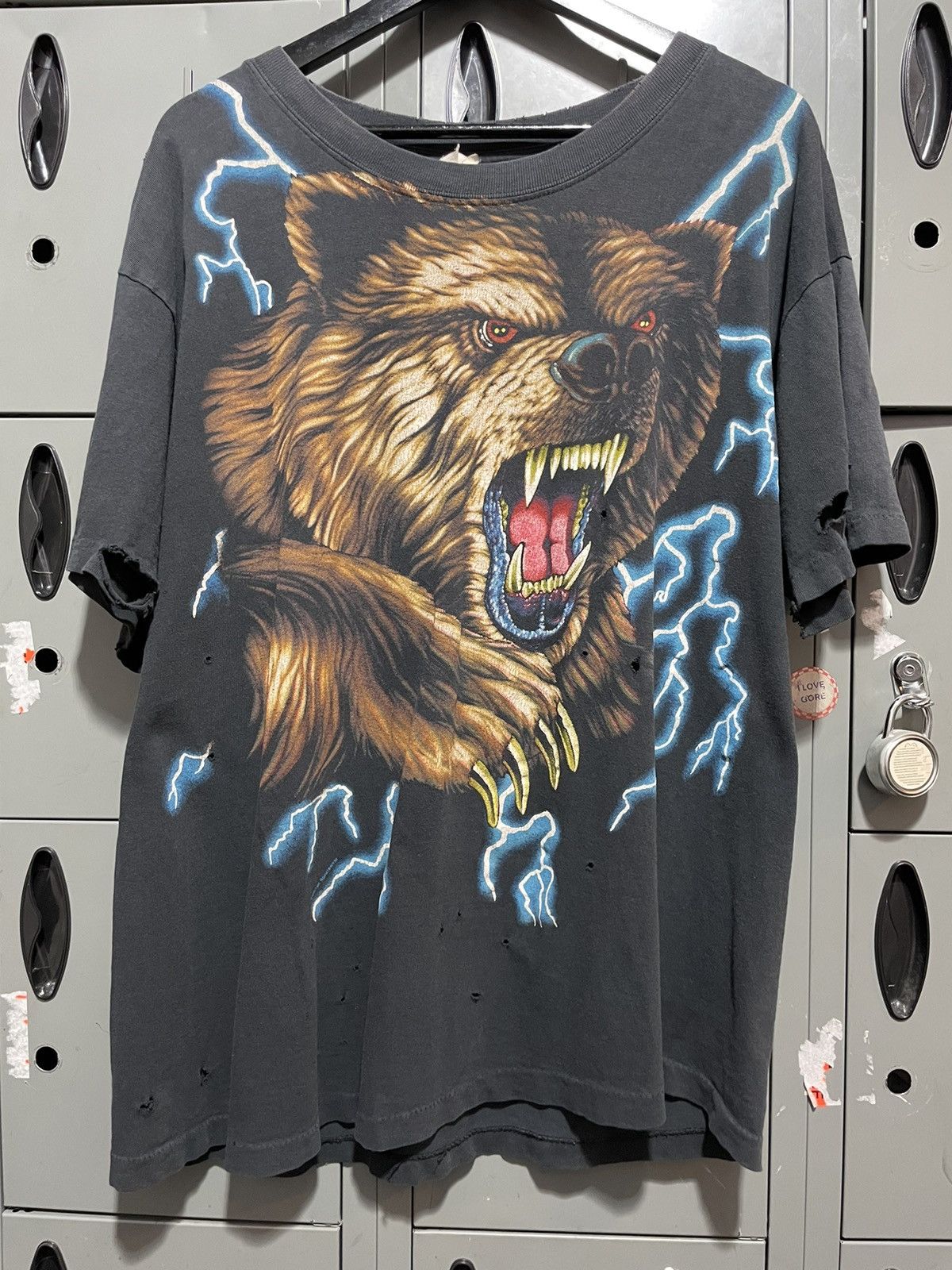 Vintage Grizzly Bear USA Thunder American Vintage lightning graphic ...