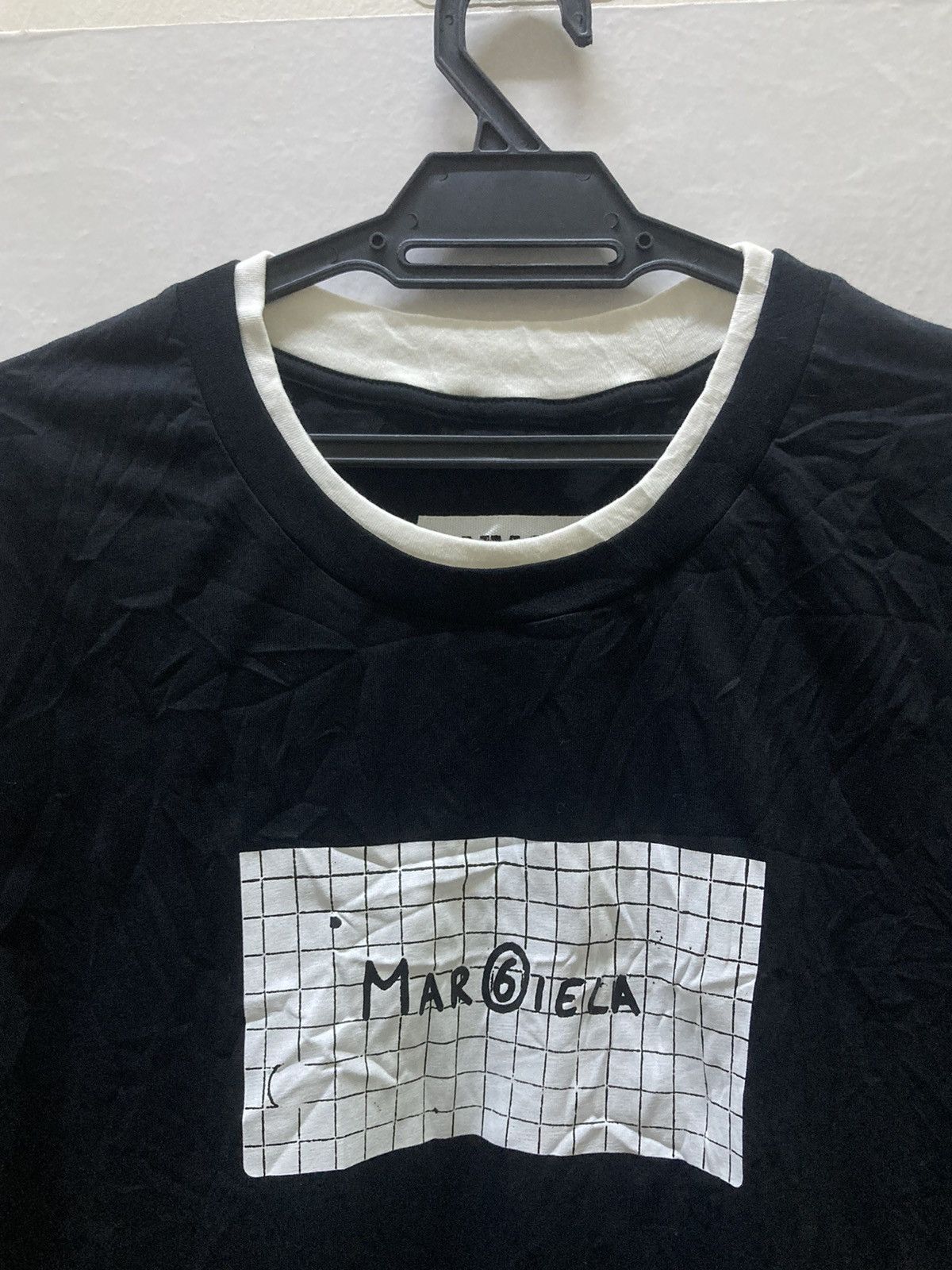 Maison Margiela Maison Margiela MM6 Logo shirt black ringer | Grailed