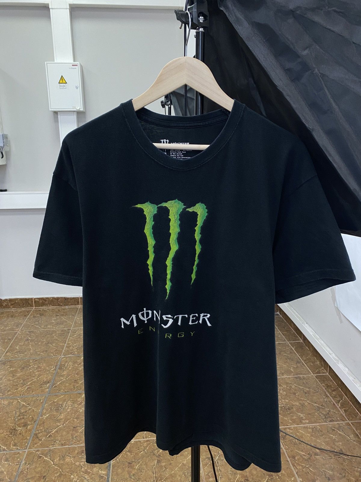 Racing × Streetwear × Vintage 🇺🇸 Vintage 90s Monster Energy t-shirt ...