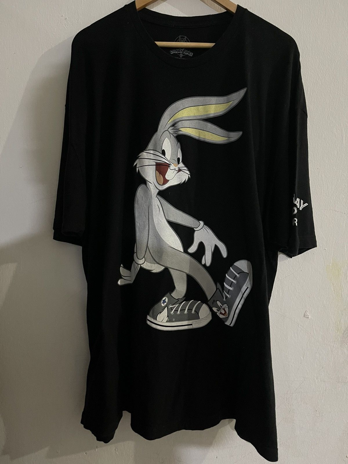 Cartoon Network Looney Tunes Rabbit #SKU-A355 | Grailed