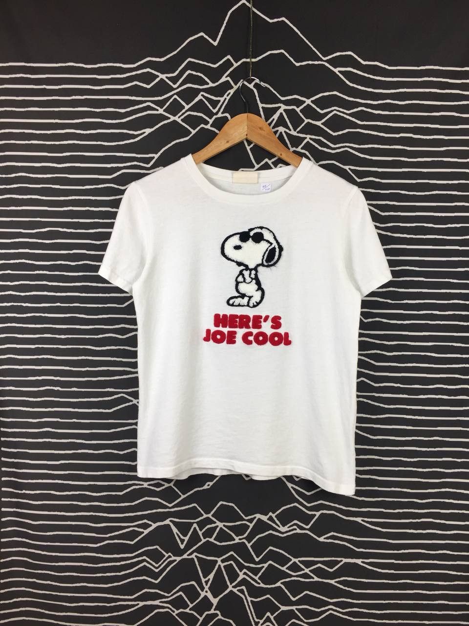 Vintage Vtg Peanuts Worldwide Here's Joe Cool Tee | Grailed