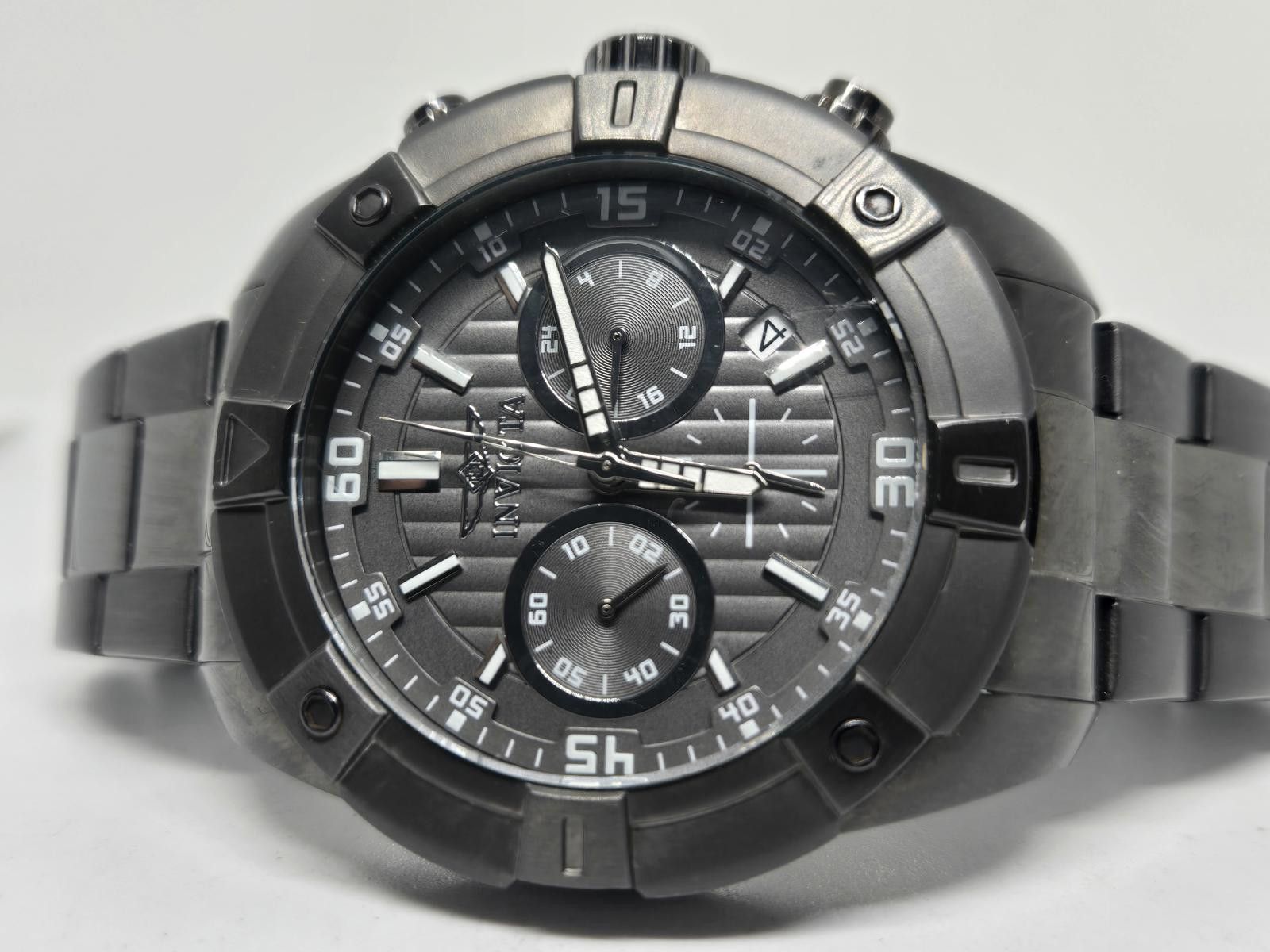 Designer Invicta Specialty Model 21618 Gun Metal Chrono Watch. UEC ...