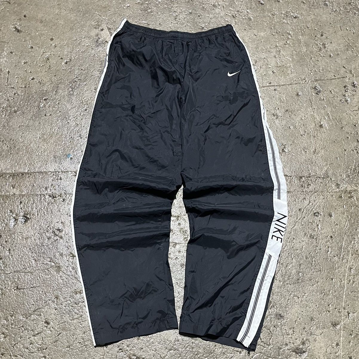 Nike × Streetwear × Vintage Crazy Vintage Y2K Nike Track Pants Baggy ...