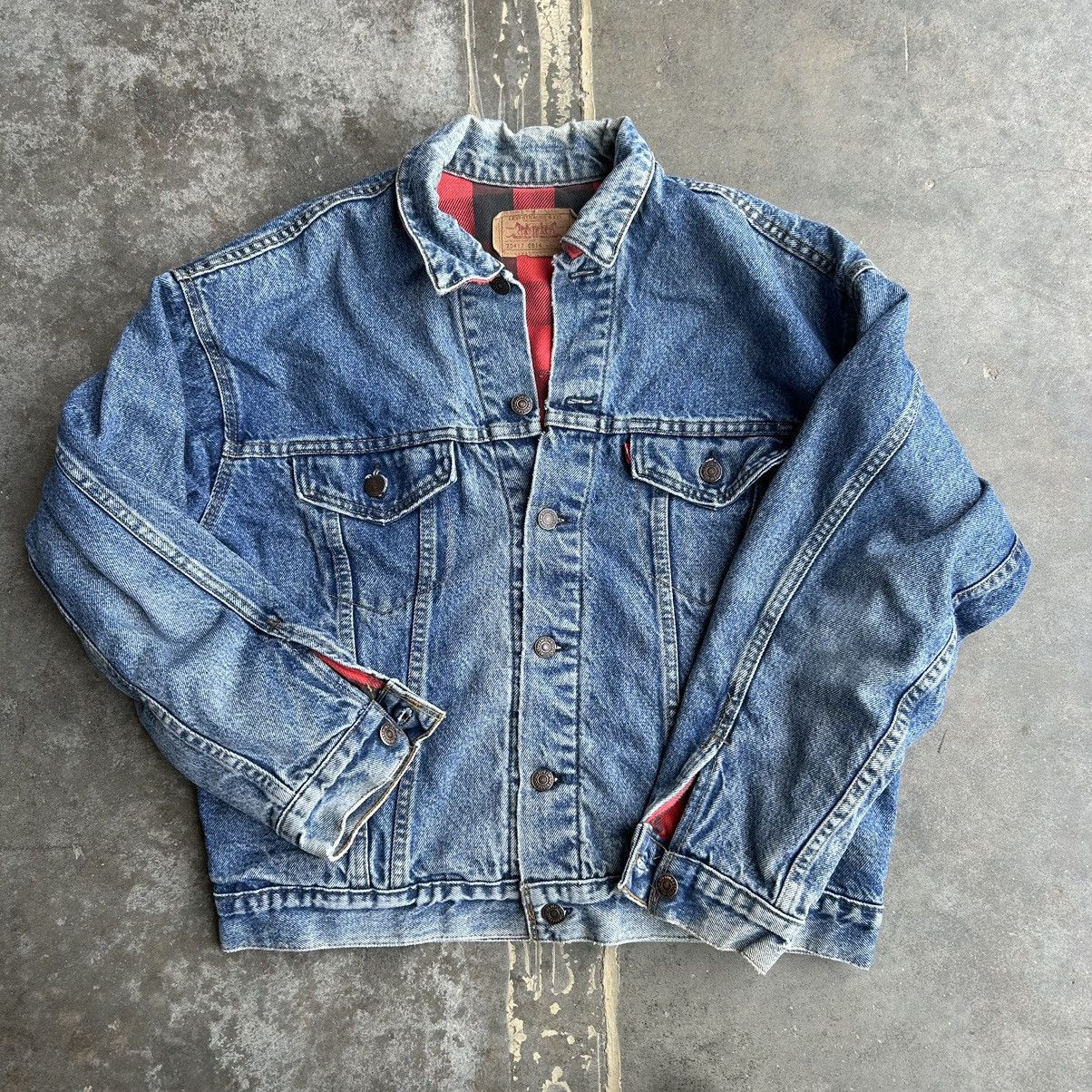 Vintage 80s levis flannel lined denim jacket. | Grailed