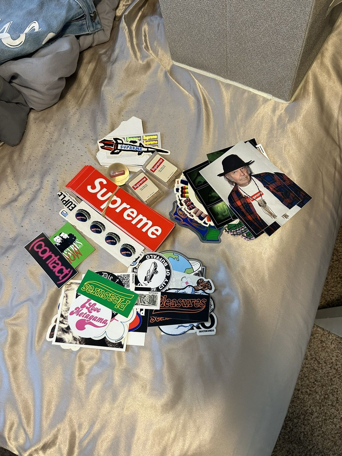 Streetwear Supreme Stickers & Free Gifts | Grailed