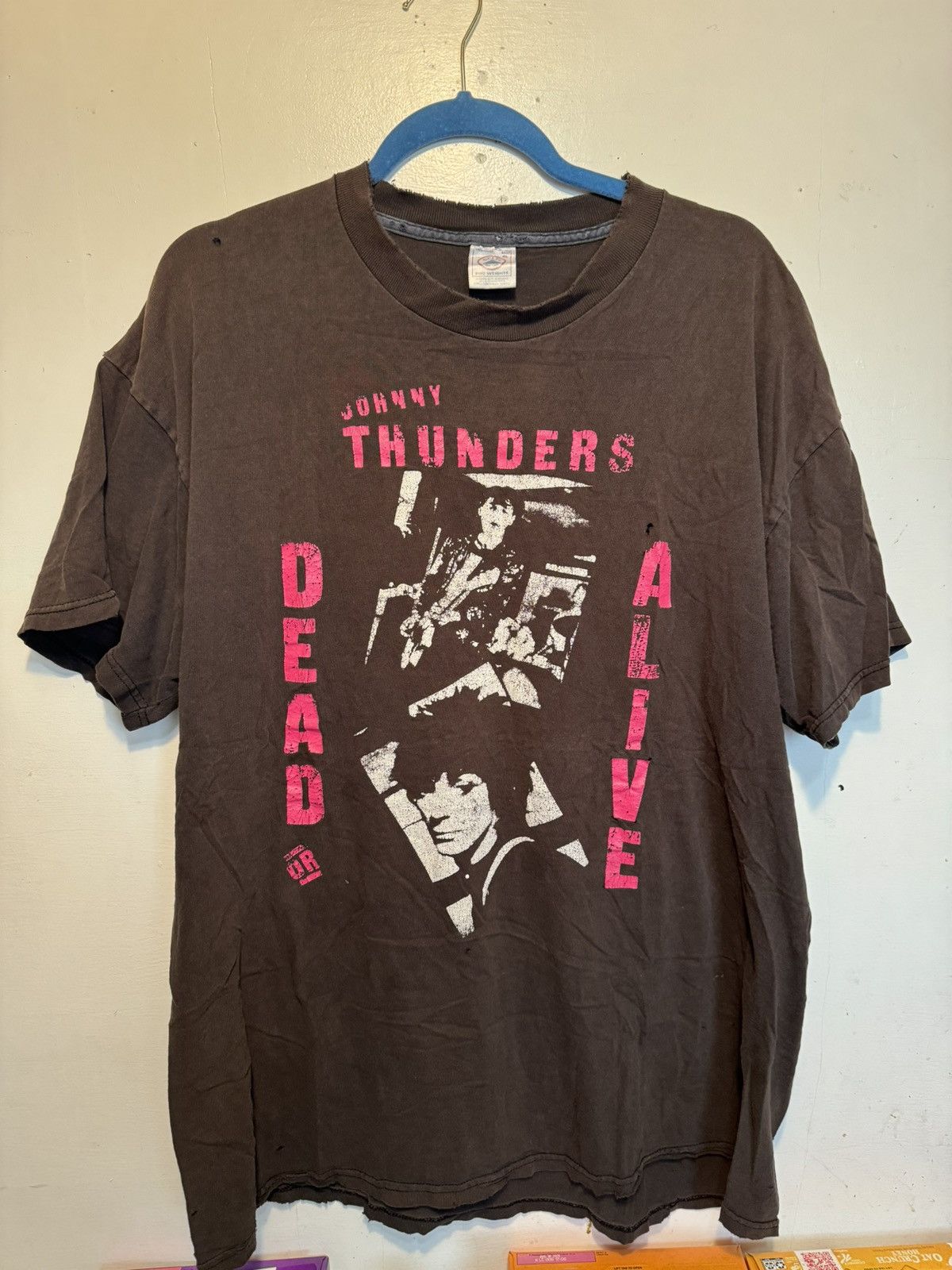 Vintage VINTAGE 90s JOHNNY THUNDERS DEAD OR ALIVE | Grailed