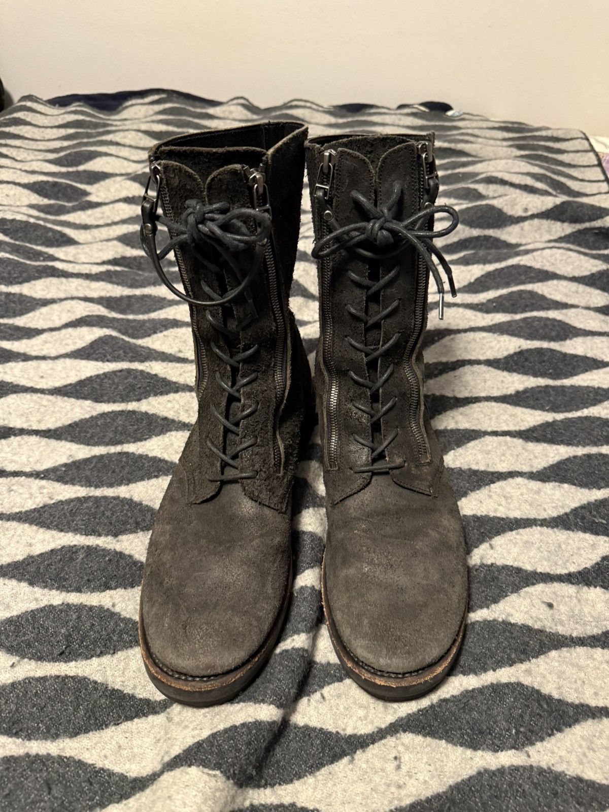 The Viridi-anne Viridi Anne suede boots paratrooper double front zip ...