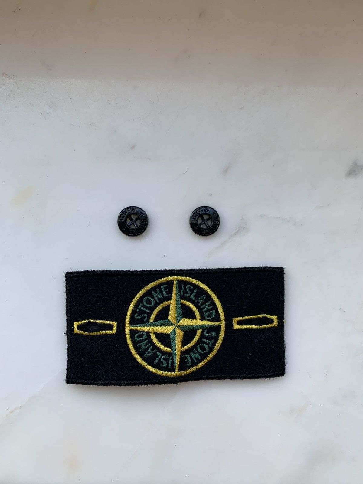 Logo 7 × Stone Island 🥇 STONE ISLAND Badge Buttons Black Logo Patch ...