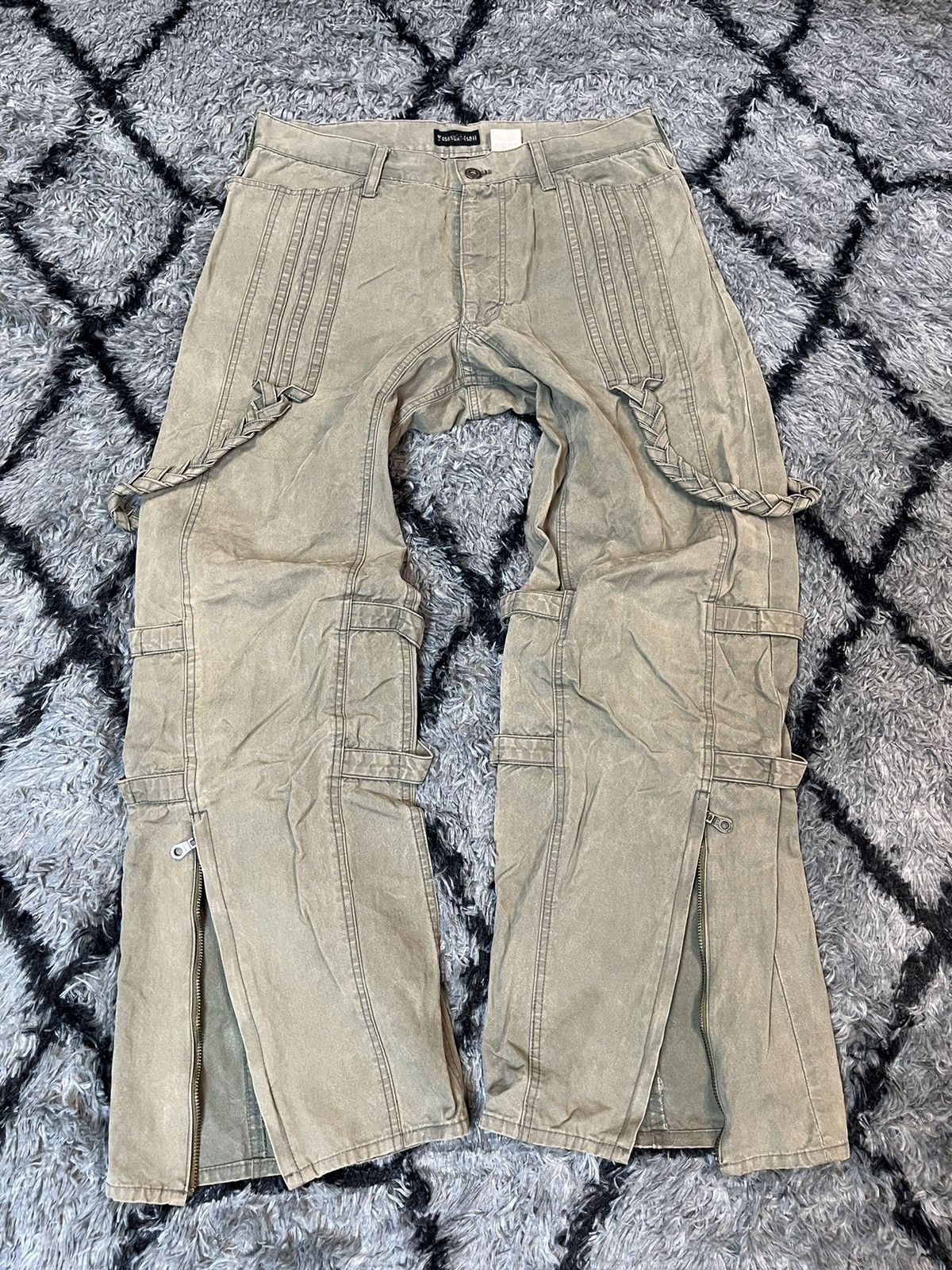 Yasuyuki Ishii Yasuyuki Ishii Braided Bondage Cargo Pants Green | M | Grailed