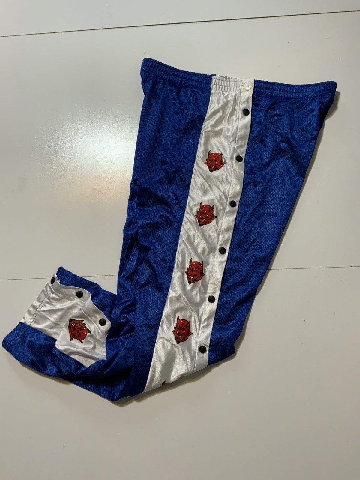 Streetwear × Vintage VTG Third Rail Devil Skateboard Tear Away Ball ...