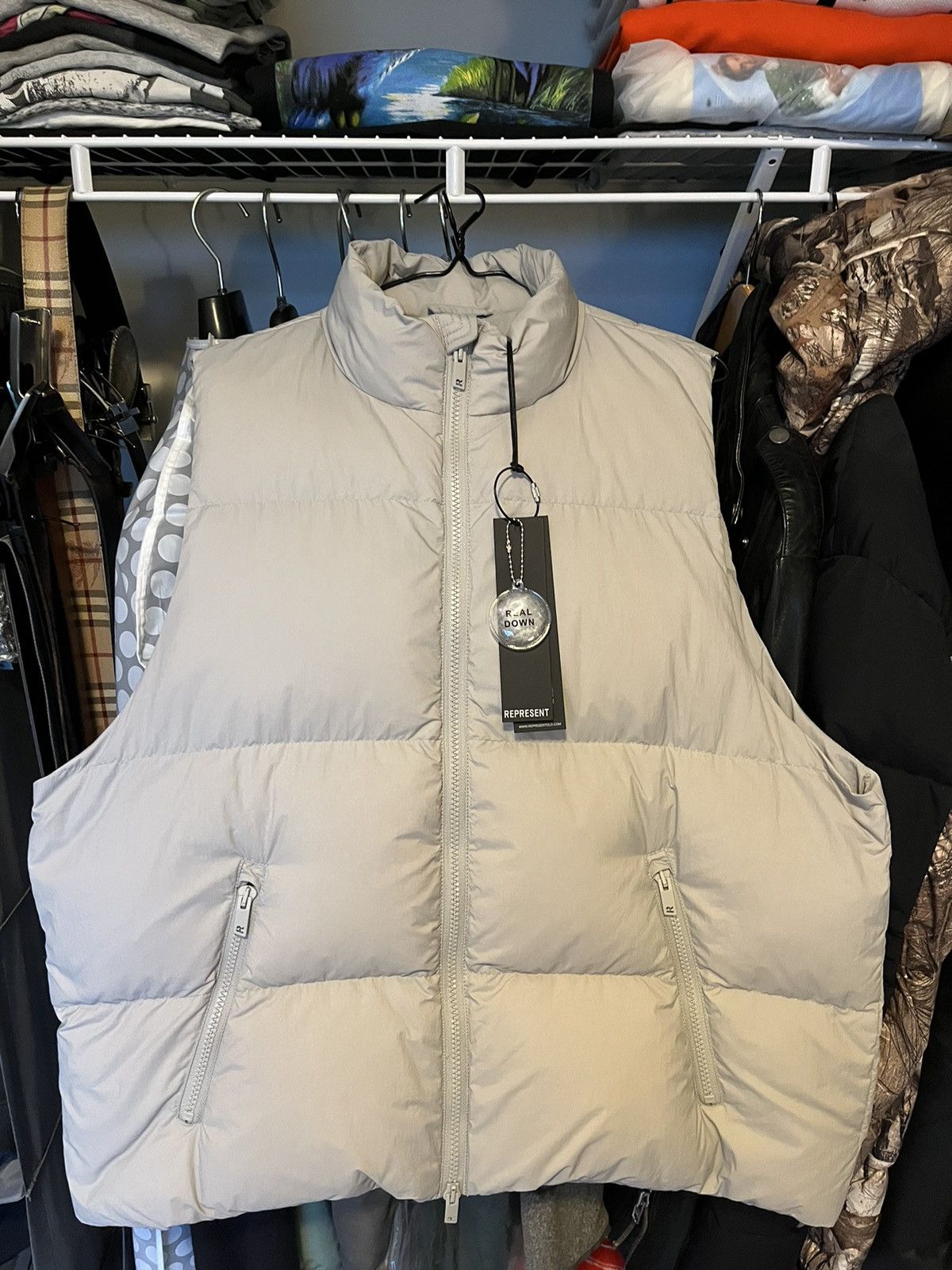 Represent Clo. New REPRESENT CLO Down Puffer Vest in Concrete(Large) | Grailed