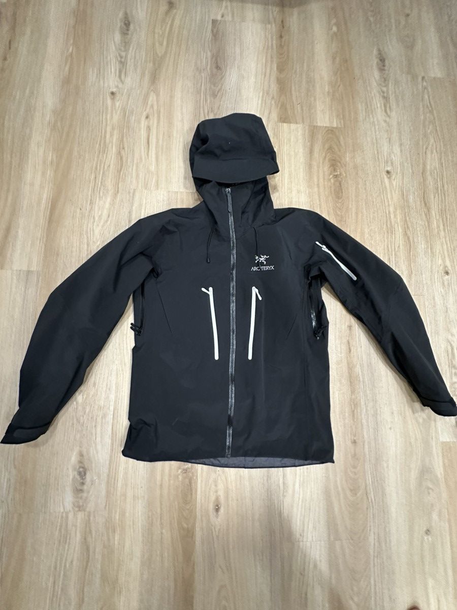Arc'Teryx Arcteryx orca alpha sv goretex | Grailed