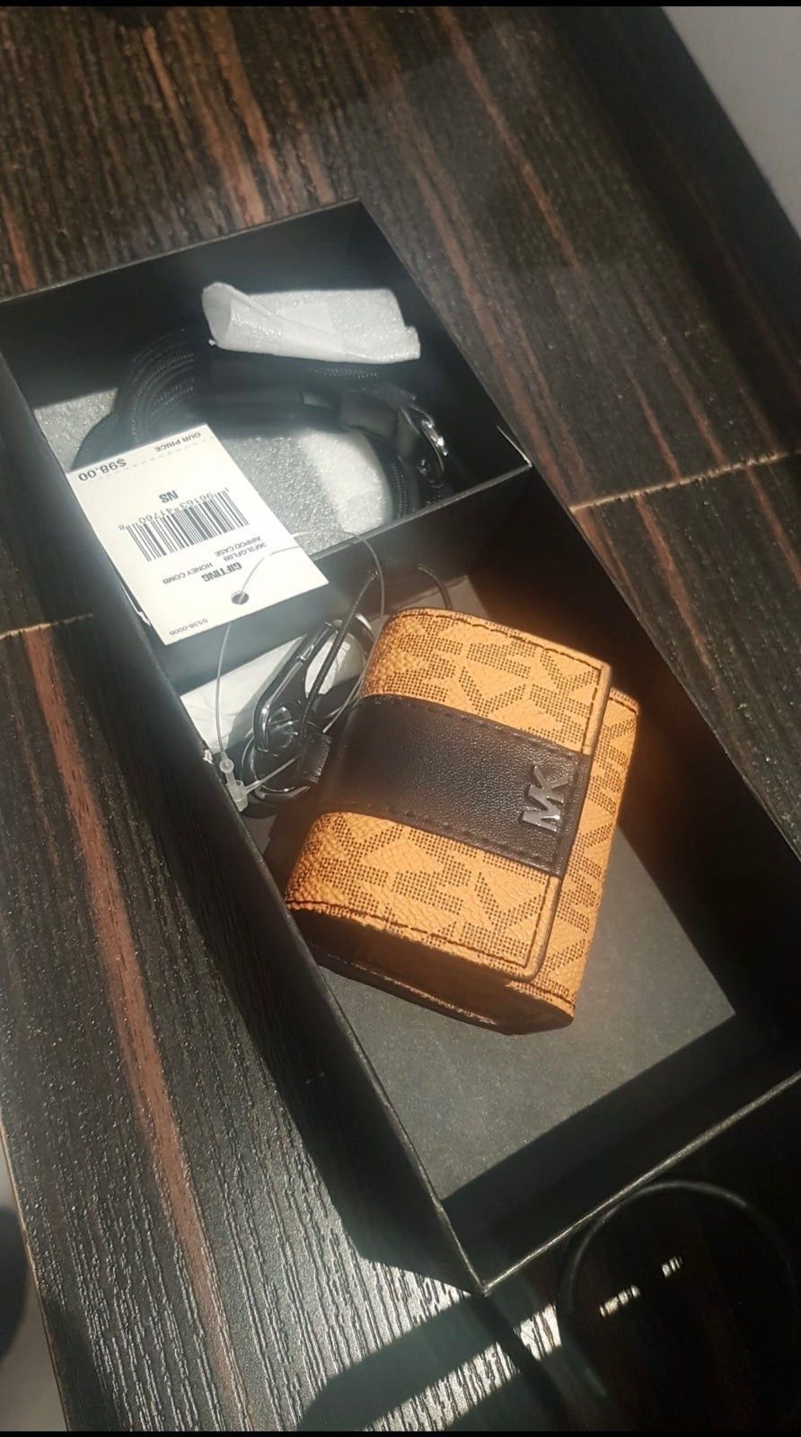 Michael Kors Michael Kors AirPod Lanyard Case for Apple AirPods Pro ...