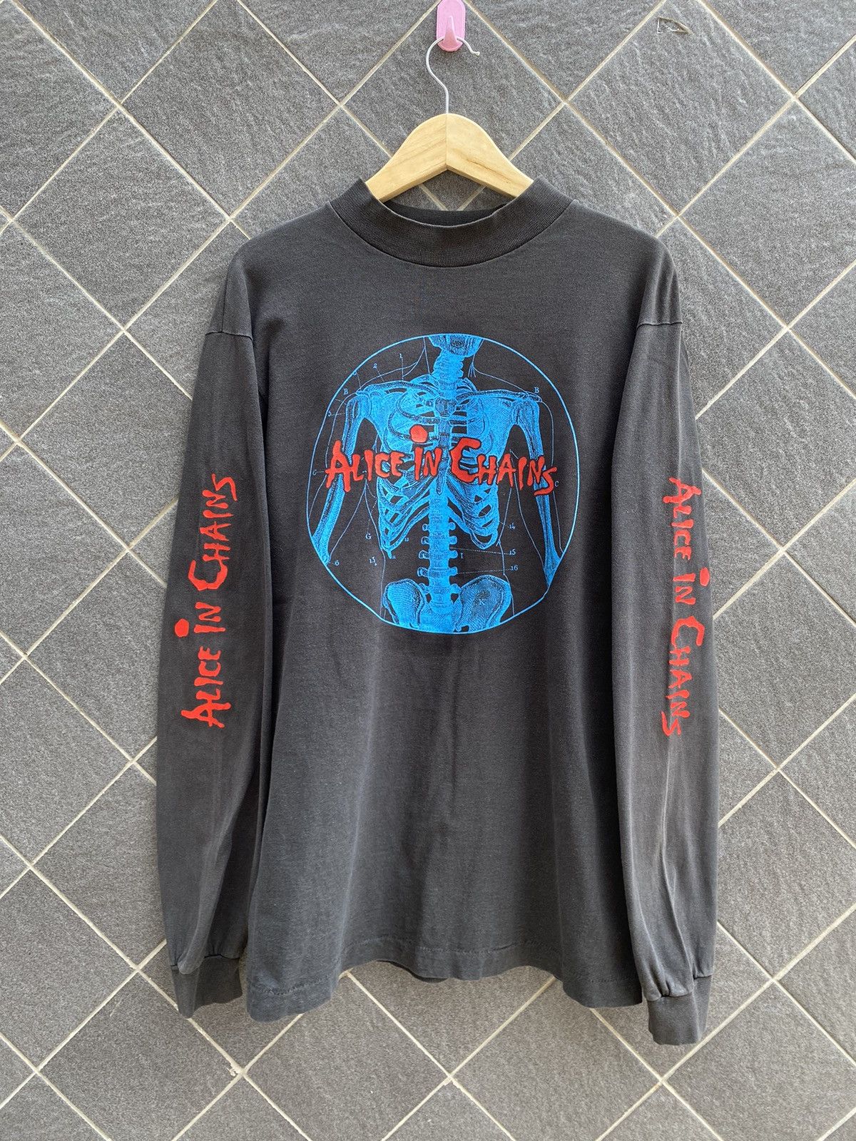 Band Tees × Vintage Alice in Chains Them Bones Dirt-era Bootleg Longsleeves | Grailed
