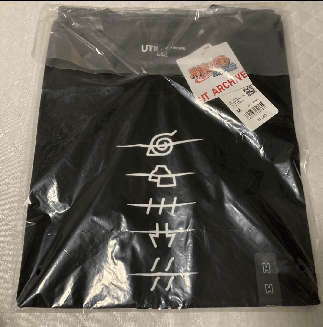 Uniqlo Naruto UT Uchiha Itachi Akatsuki T-shirt Uniqlo | Grailed